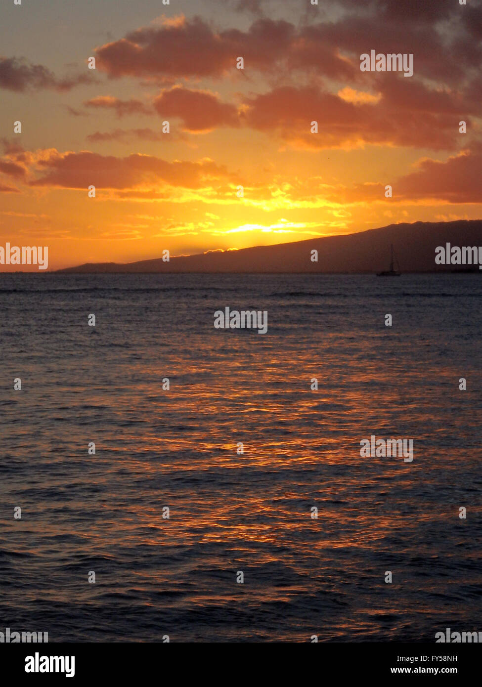 Waianae mountains hi-res stock photography and images - Alamy