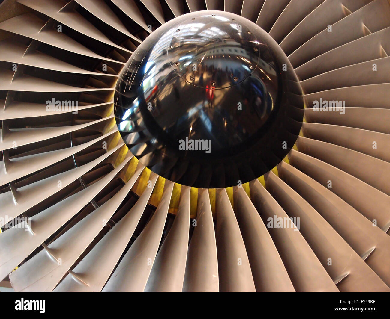Jet engine hi-res stock photography and images - Alamy