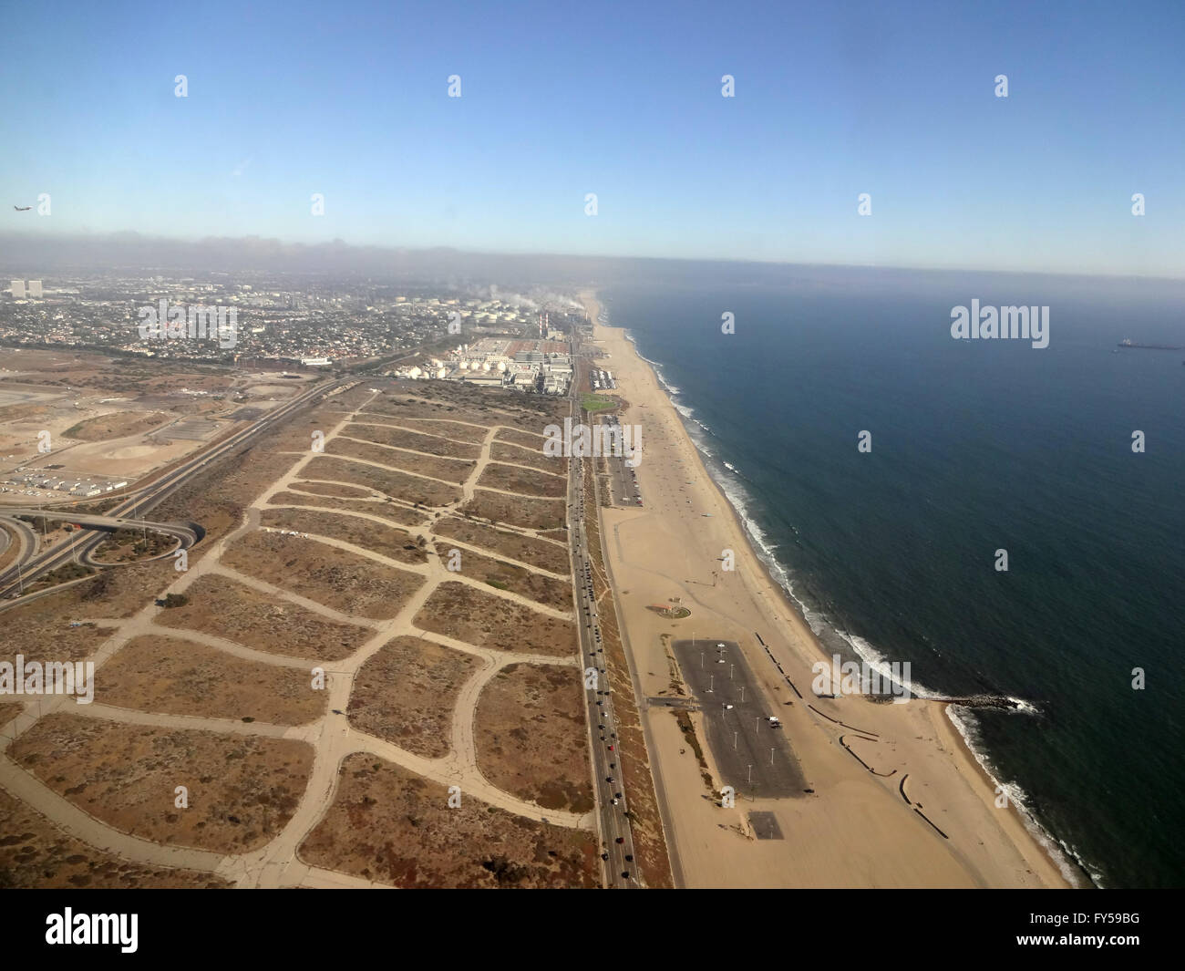 Lax airport aerial view hi-res stock photography and images - Alamy