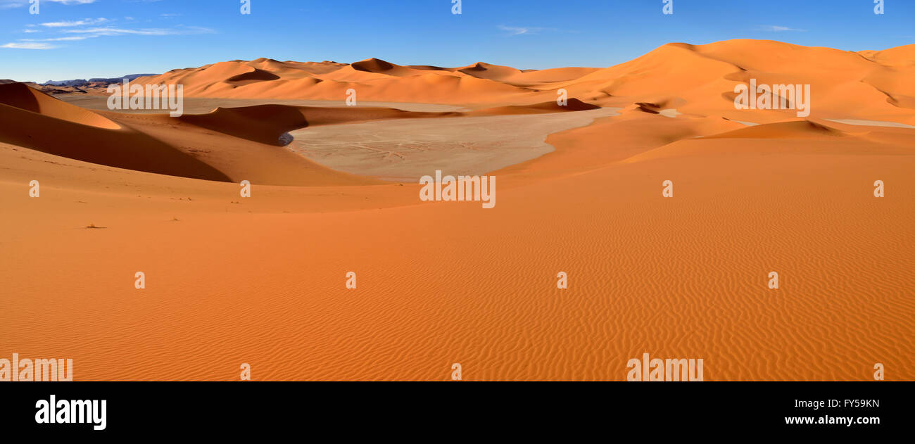 Sabkha algeria hi-res stock photography and images - Alamy
