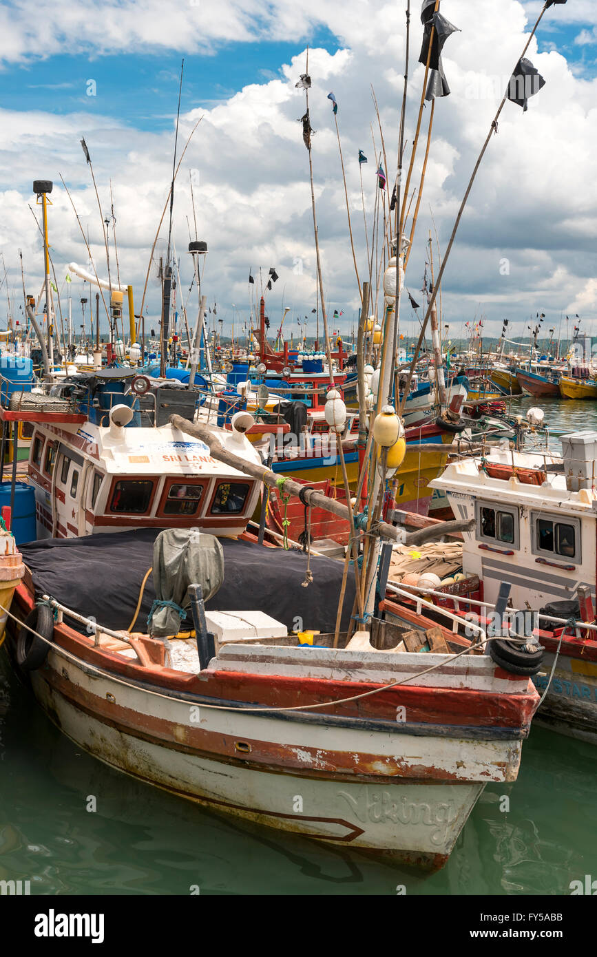 Mirissa port sri lanka hi-res stock photography and images - Alamy