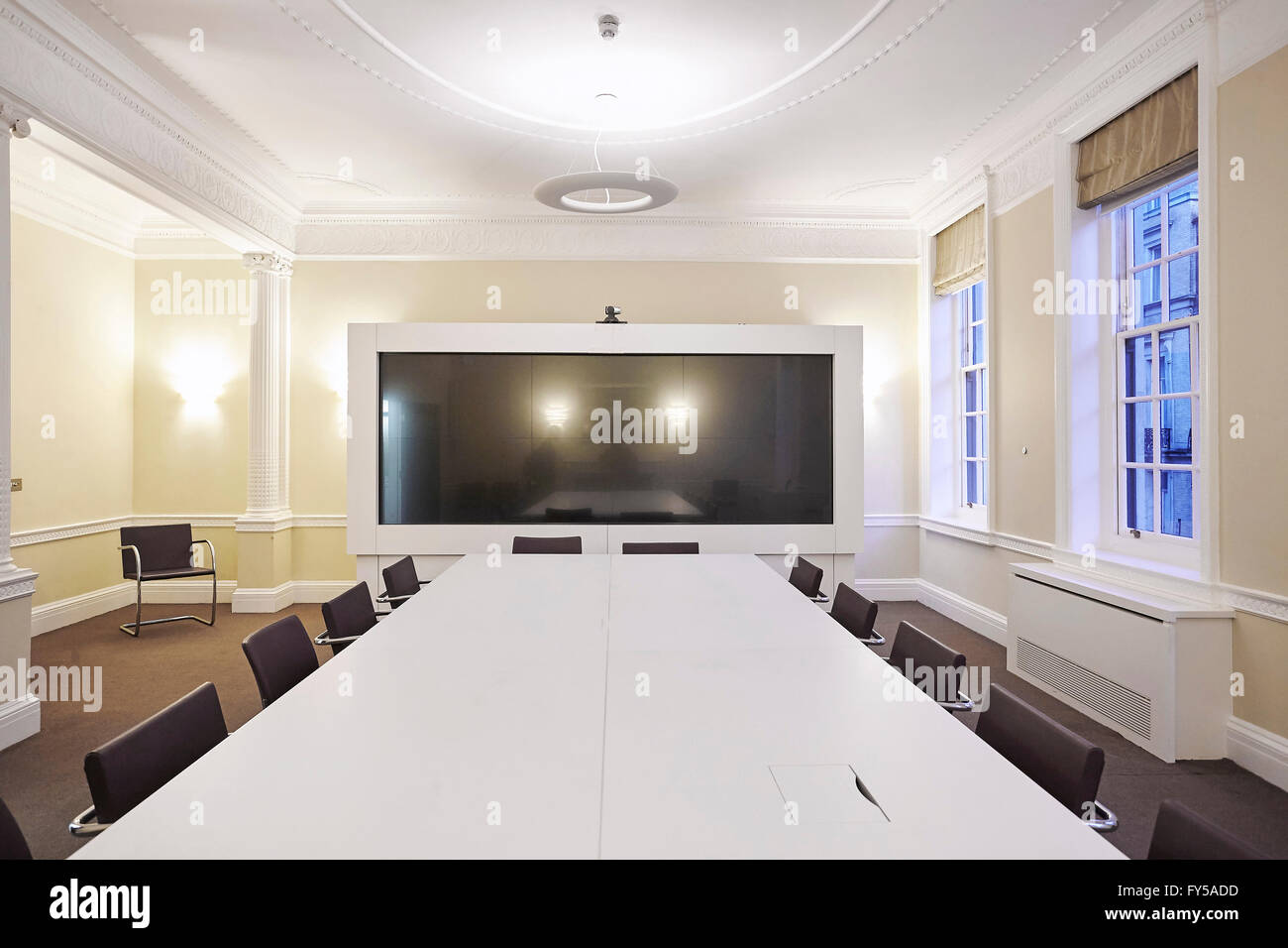 Huge screen hi-res stock photography and images - Alamy