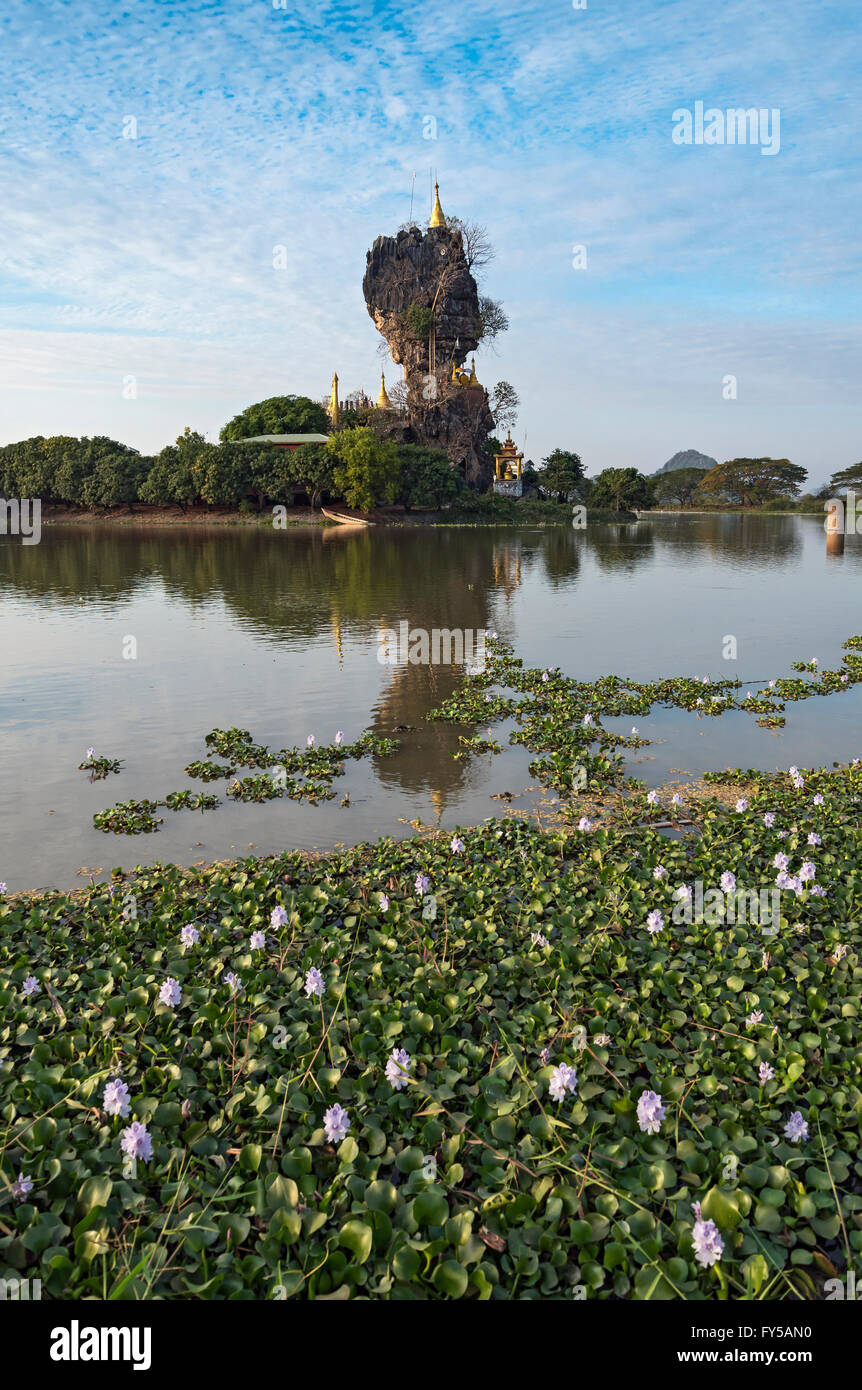 Kyauk Kalap, Kyauk Ka Lat, Pagoda near Hpa-An, Burma, Myanmar Stock ...