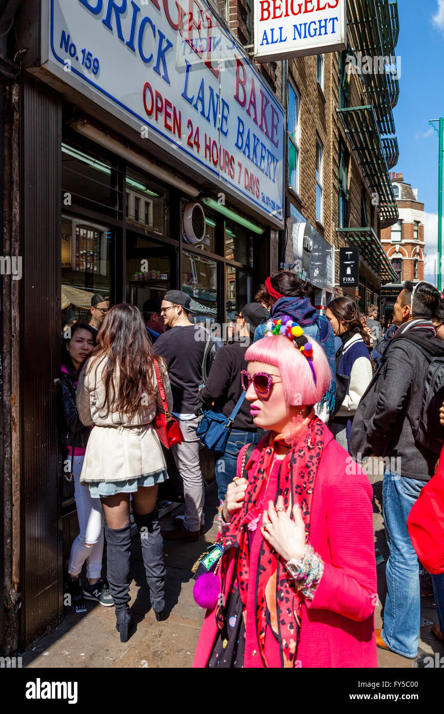 Queue to bakery hi-res stock photography and images - Alamy