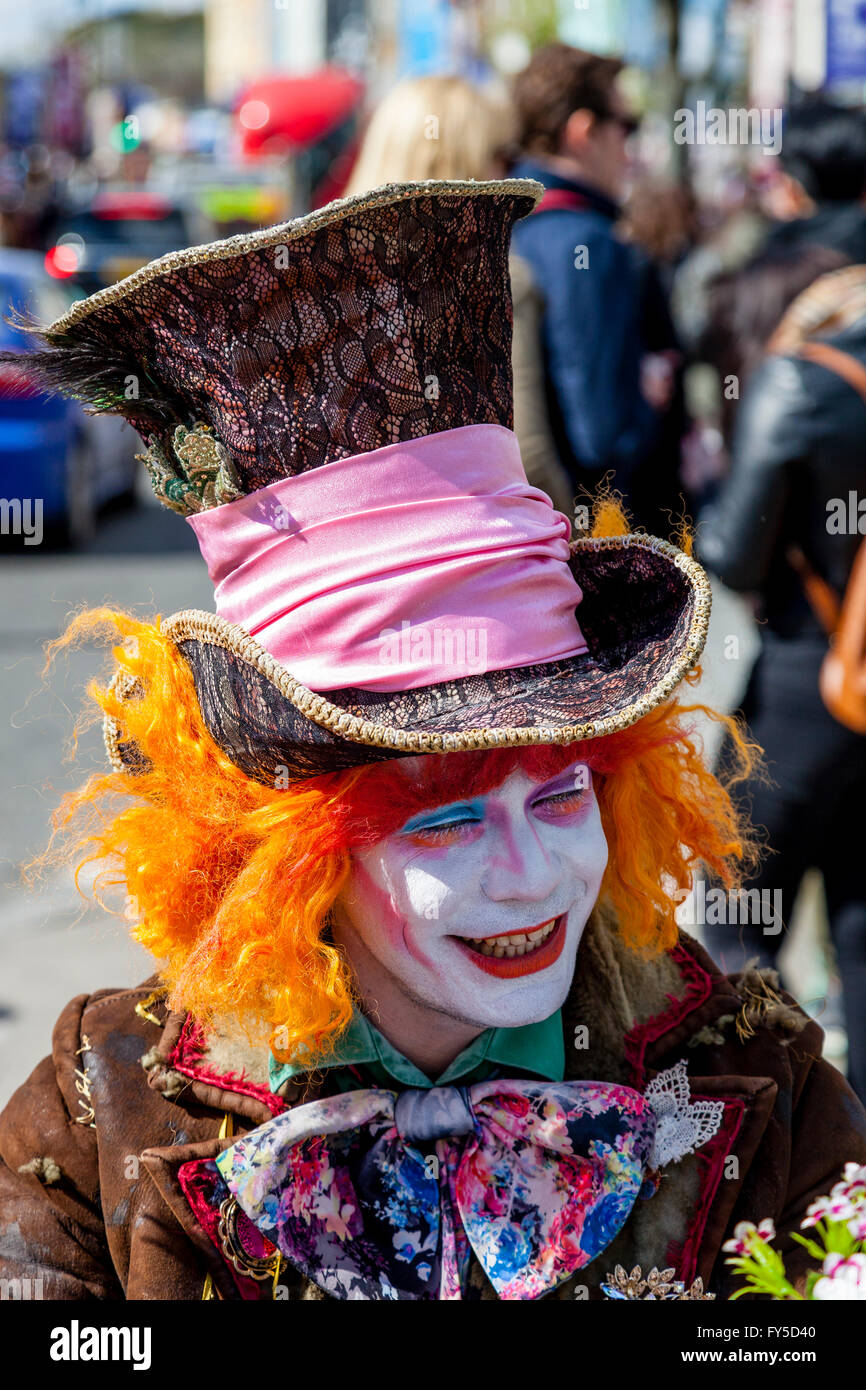 'The Mad Hatters Tea Party' Street Performers, Camden Sunday Market ...