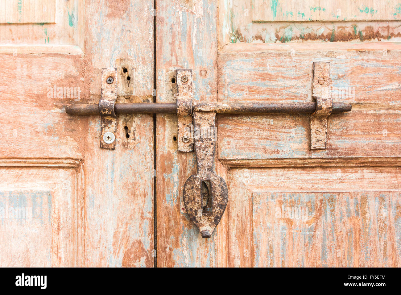 Wooden door latch hi-res stock photography and images - Alamy