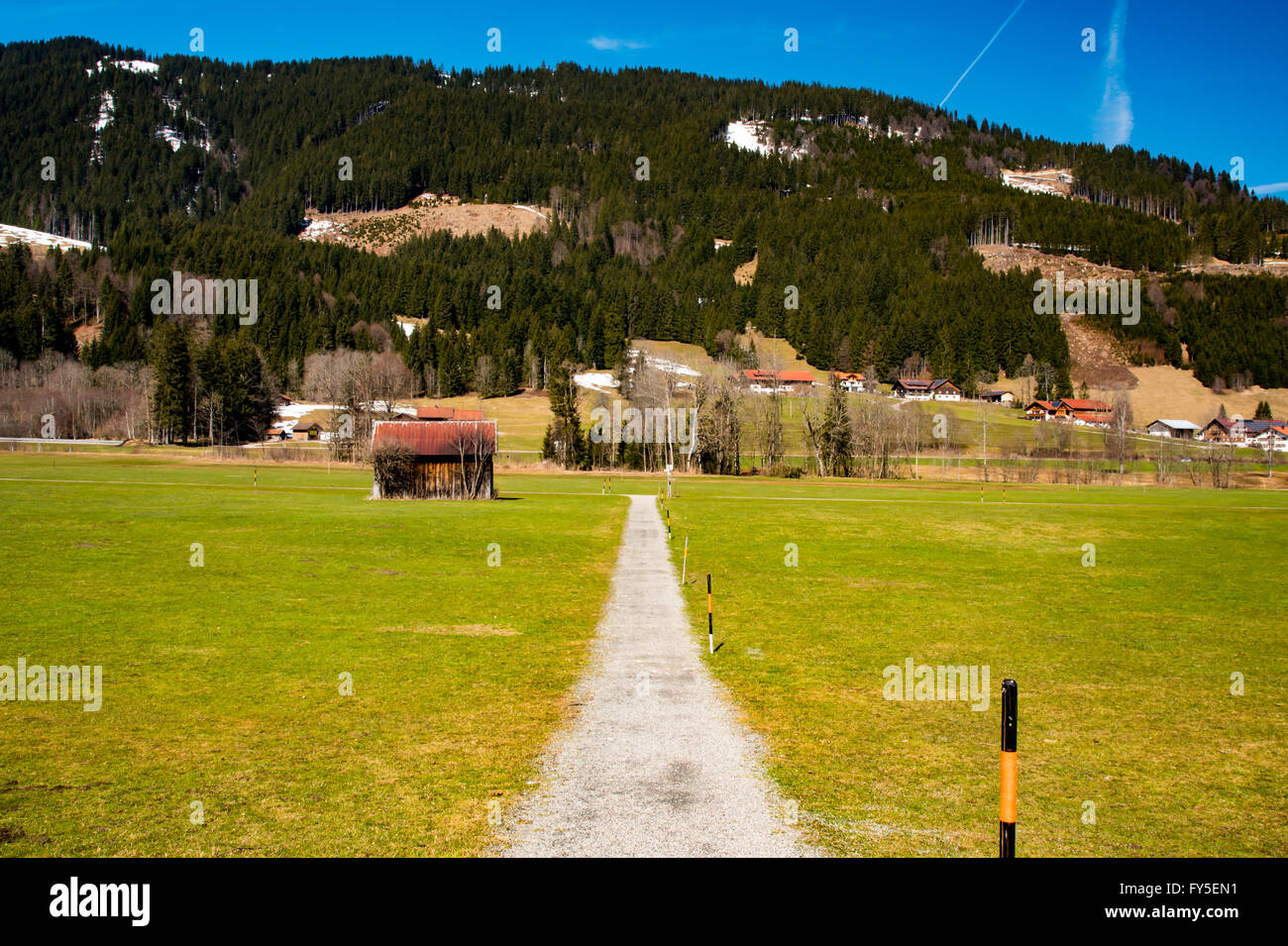Small narrow road hi-res stock photography and images - Alamy
