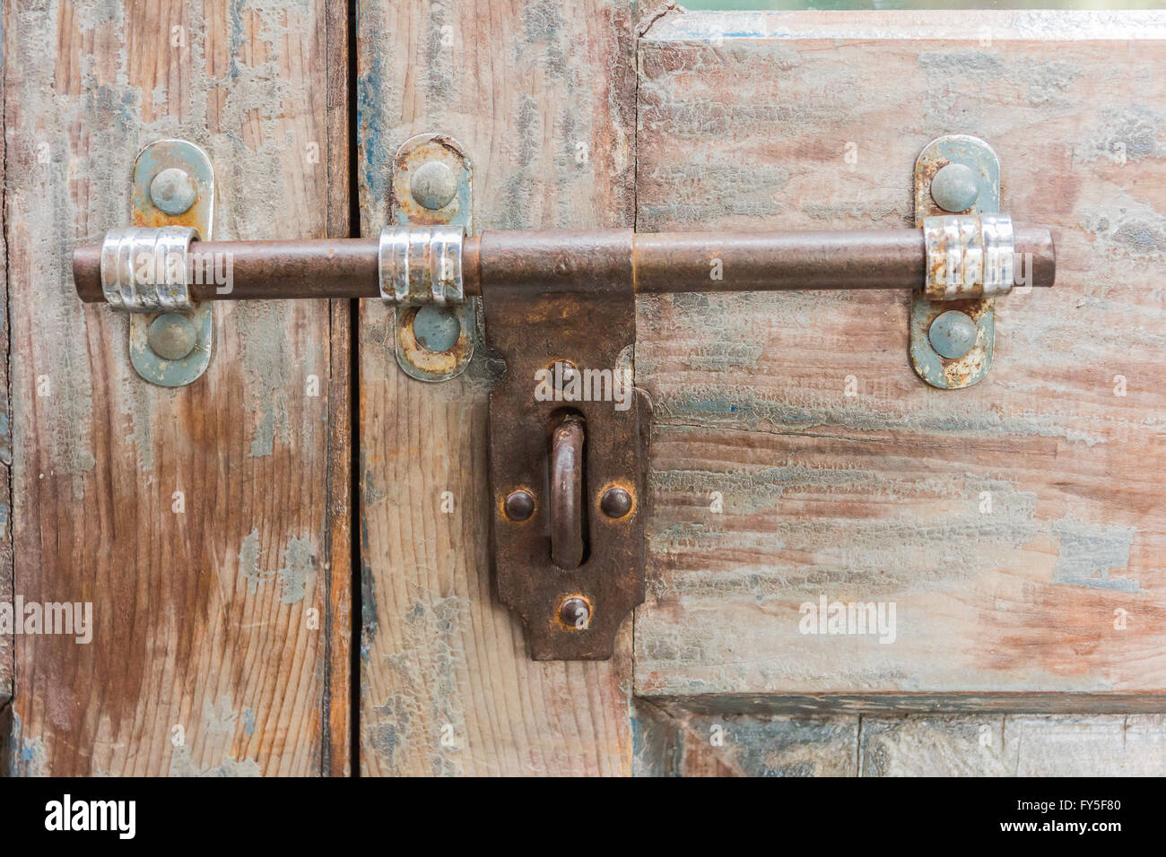 Steel door latch hi-res stock photography and images - Alamy
