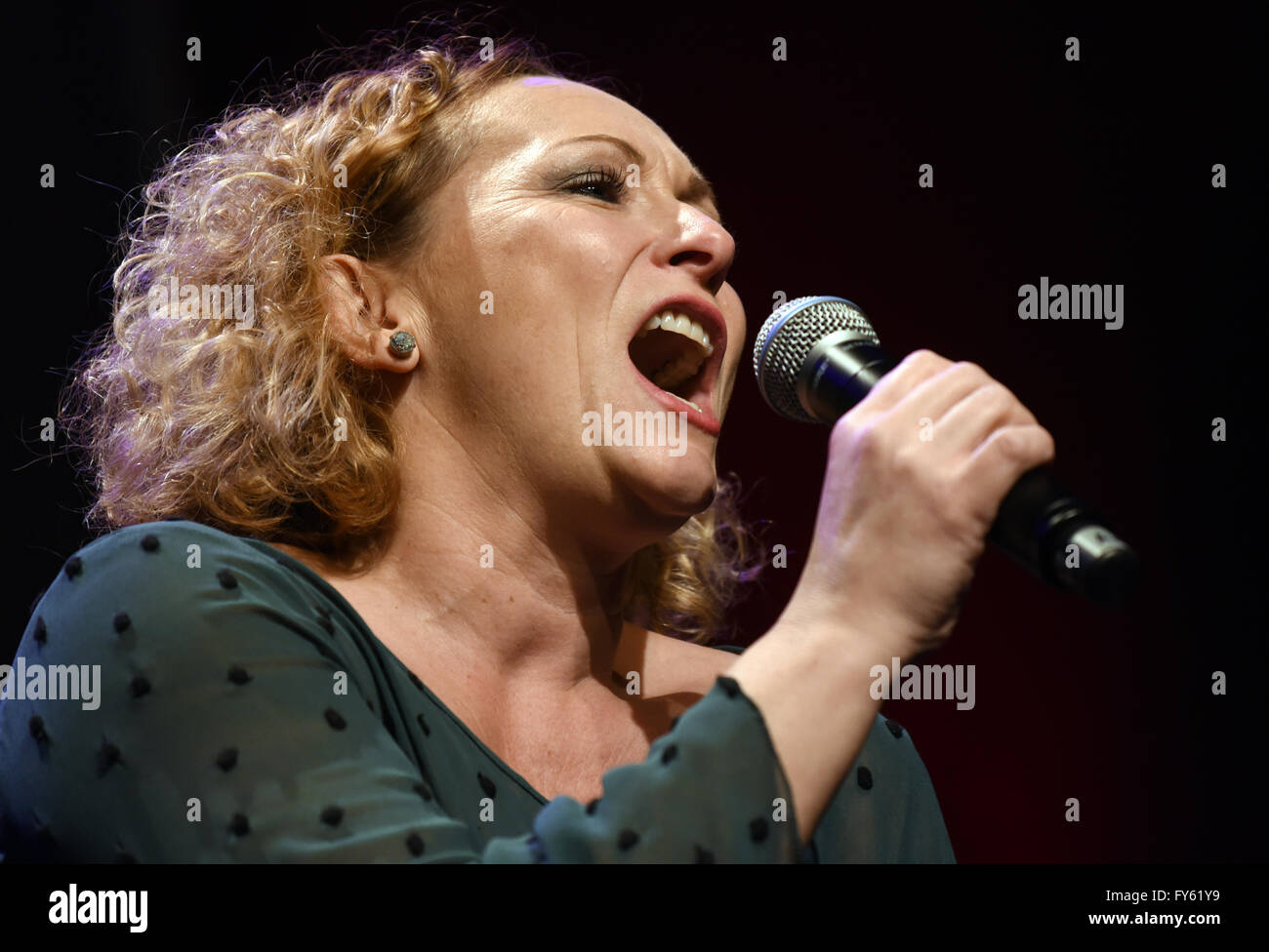 Anna montanaro hi-res stock photography and images - Alamy