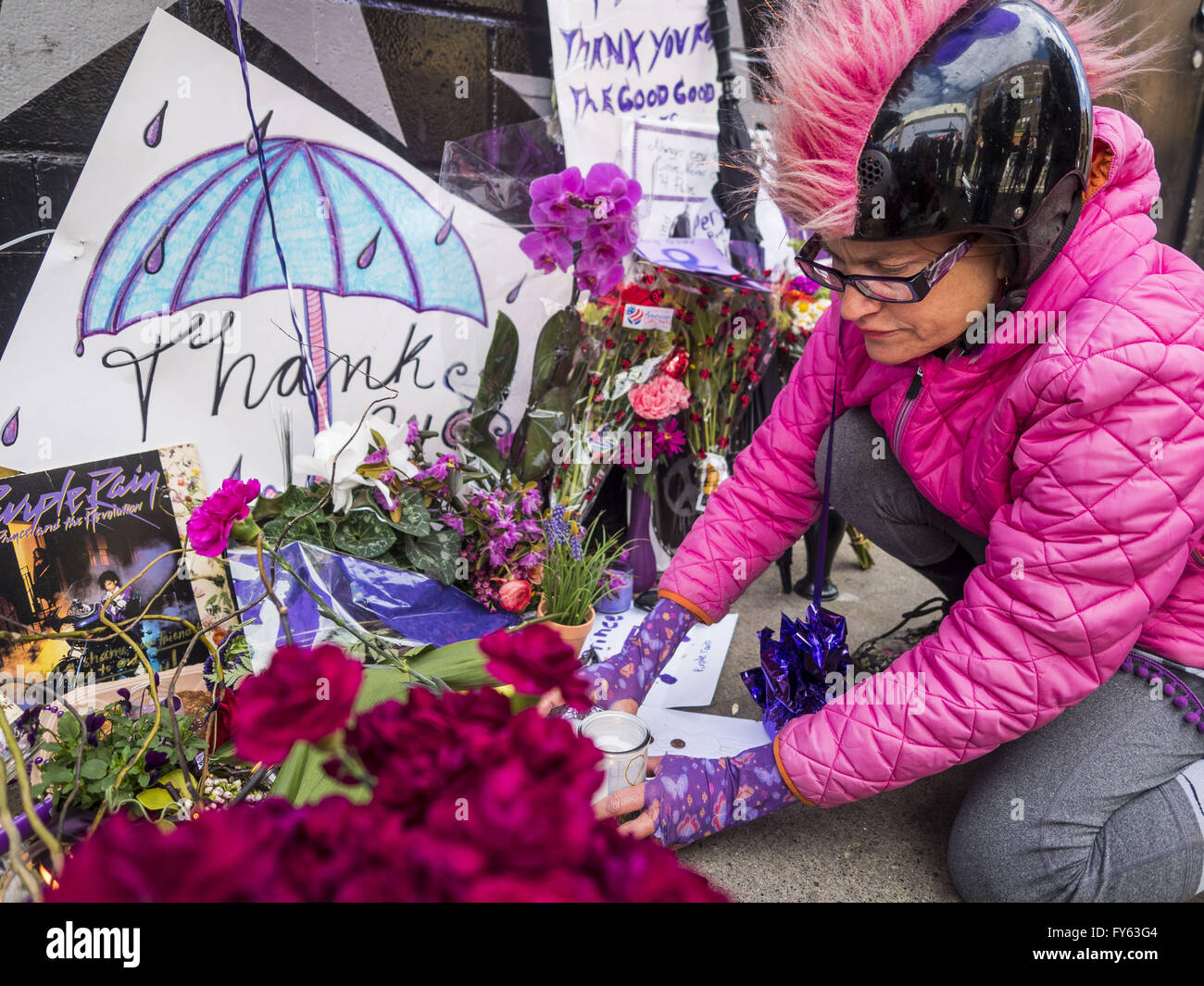 Prince rogers nelson death hi-res stock photography and images - Alamy
