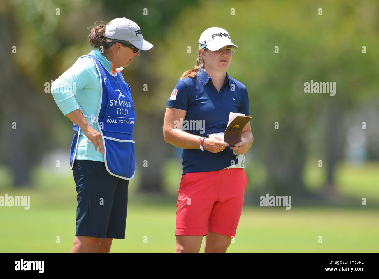 Sarasota, Florida, USA. 22nd Apr, 2016. Isi Gabsa during the first ...