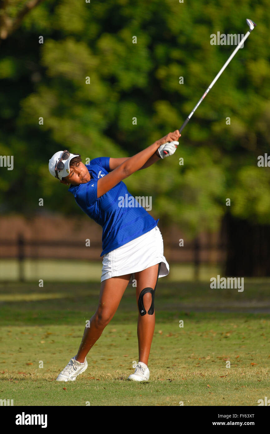 Sarasota, Florida, USA. 22nd Apr, 2016. Ginger Howard during the first ...