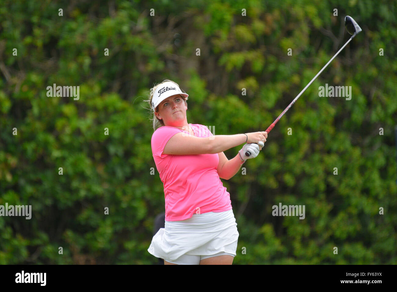 Sarasota, Florida, USA. 22nd Apr, 2016. Hannah Collier the first round ...