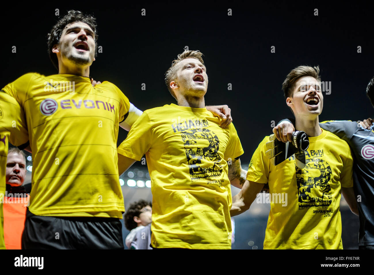Berlin, Germany. 20th Apr, 2016. Dortmund's Mats Hummels, Marco Reus ...