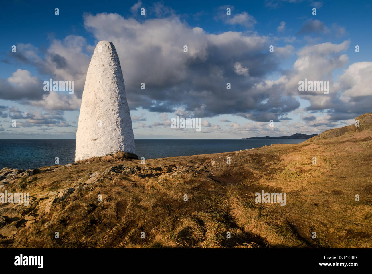 Porthgain pembrokeshire hi-res stock photography and images - Alamy