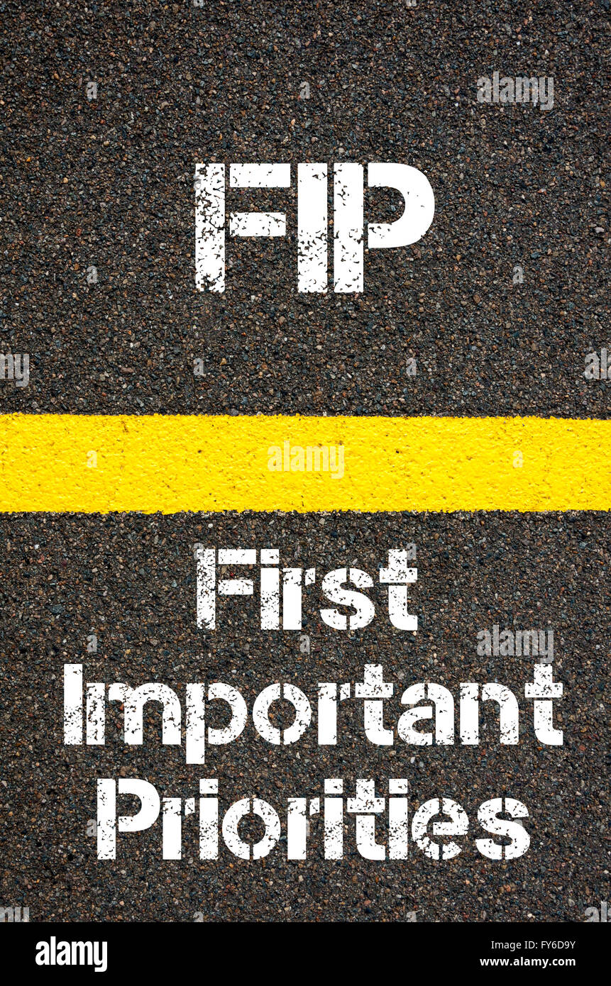Yellow first down line hi-res stock photography and images - Alamy