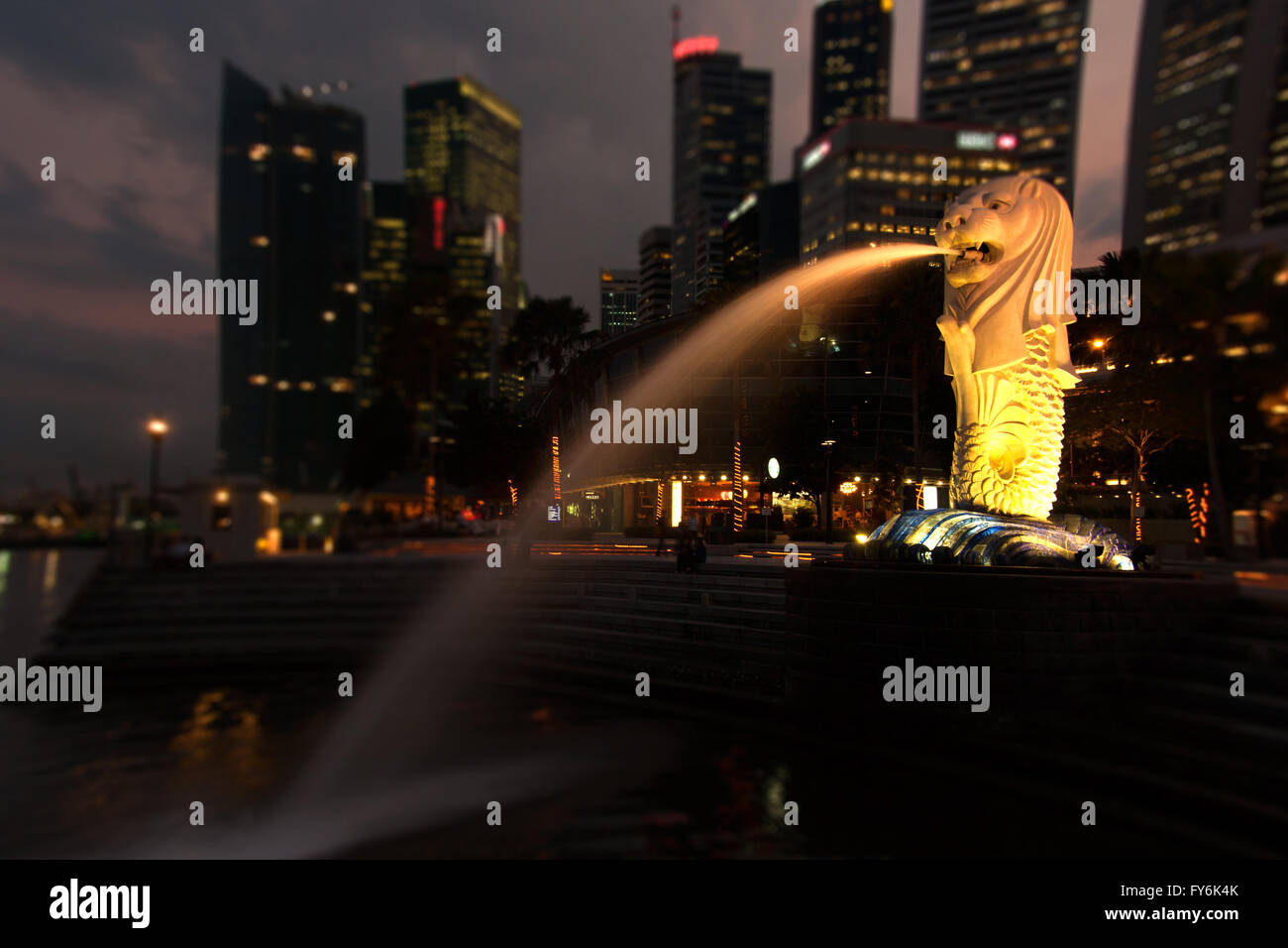 Singapore merlion view merlion statue hi-res stock photography and ...