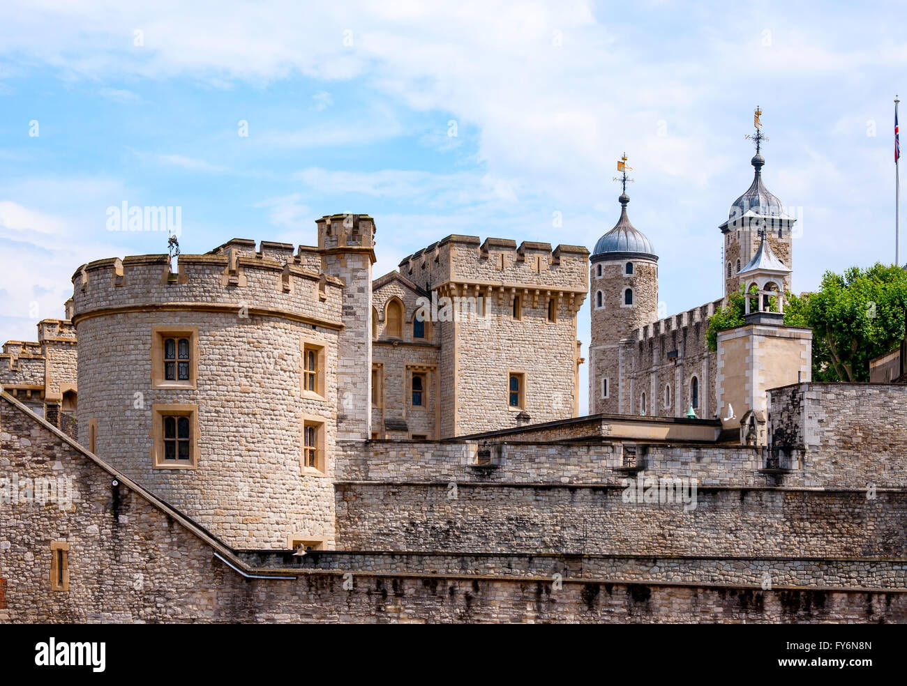 Tower of london prison hi-res stock photography and images - Alamy