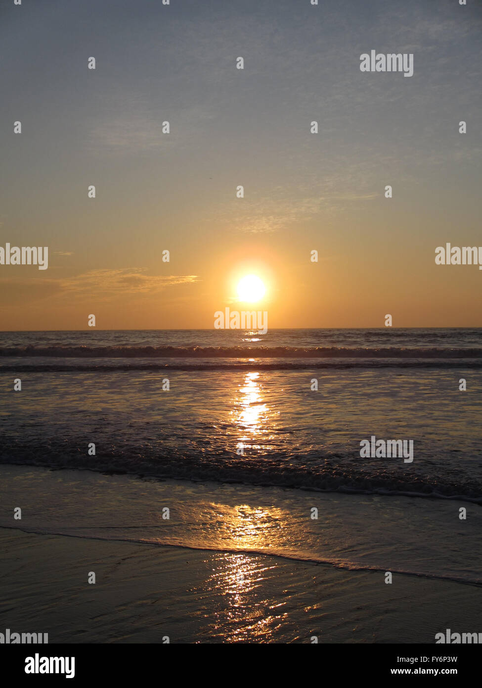 Half moon beach golden sand hi-res stock photography and images - Alamy