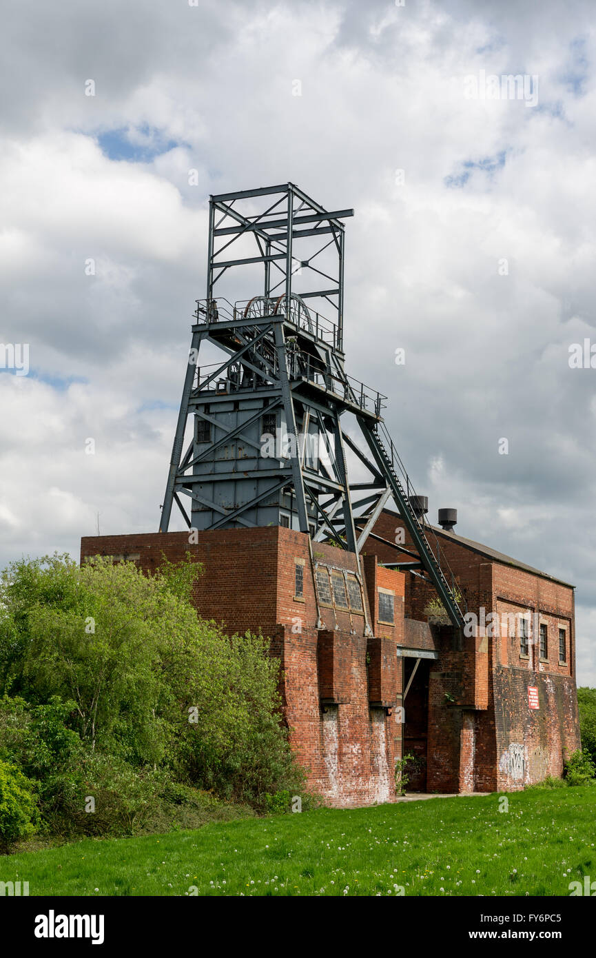 Yorkshire mining wheel hi-res stock photography and images - Alamy
