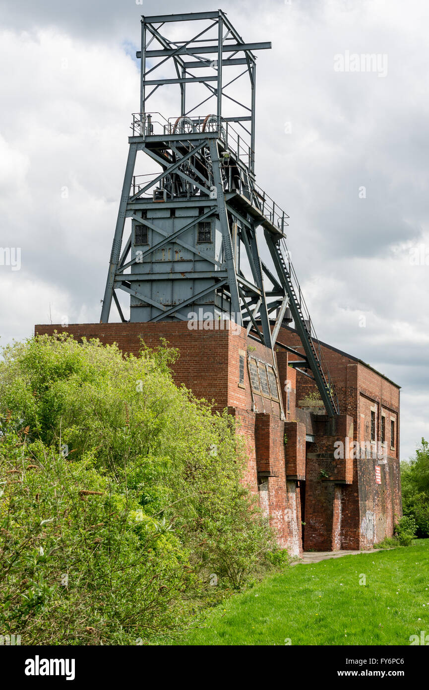 Yorkshire pit wheels hi-res stock photography and images - Alamy