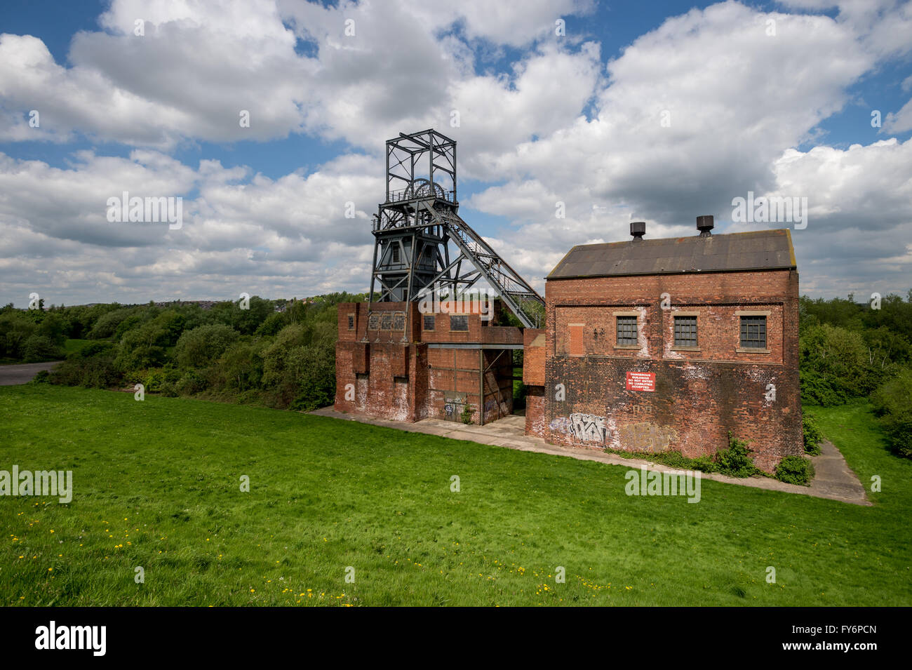Colliery pit head winding wheel hi-res stock photography and images - Alamy