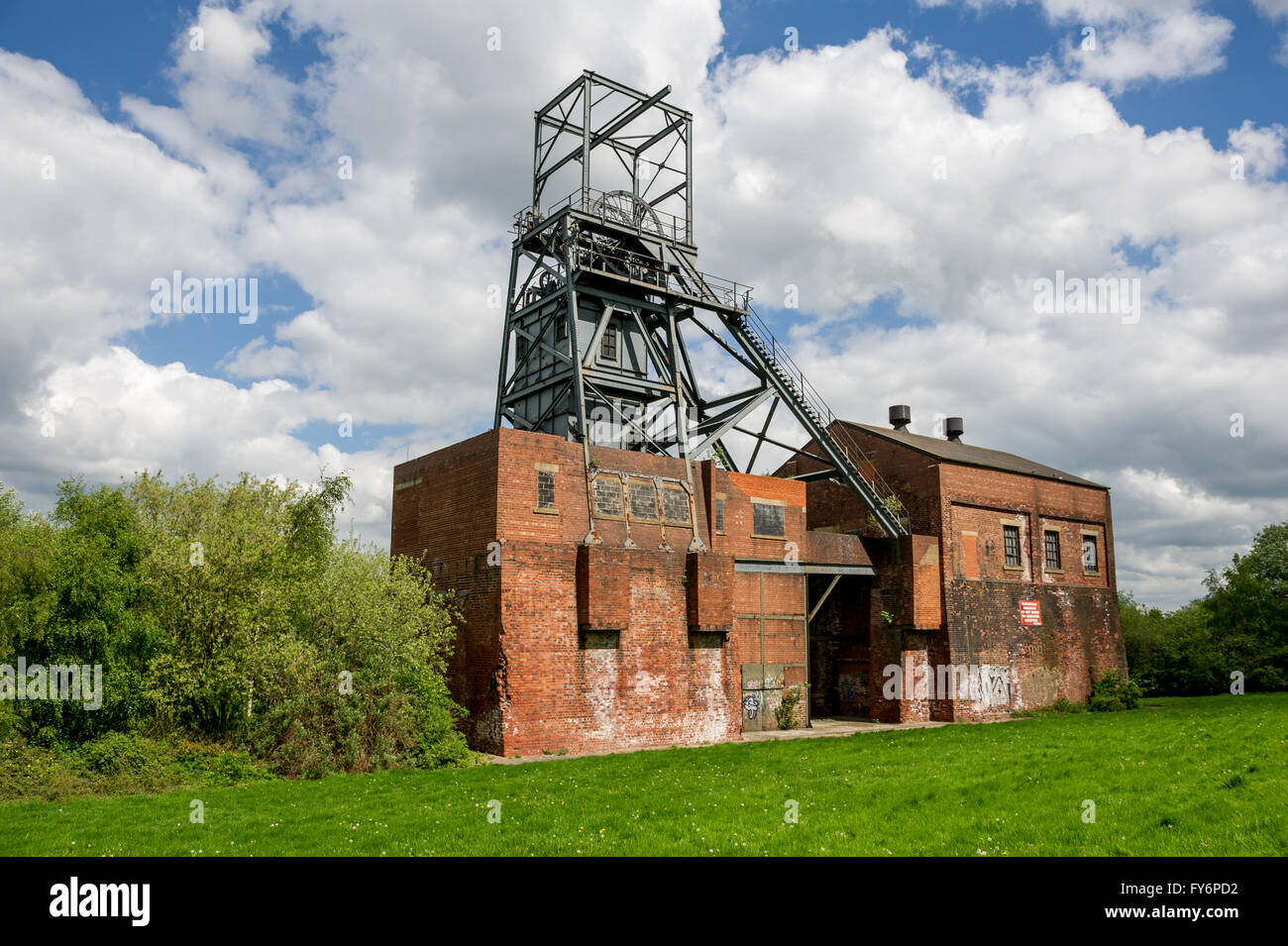 Pithead Winding Gear High Resolution Stock Photography and Images - Alamy