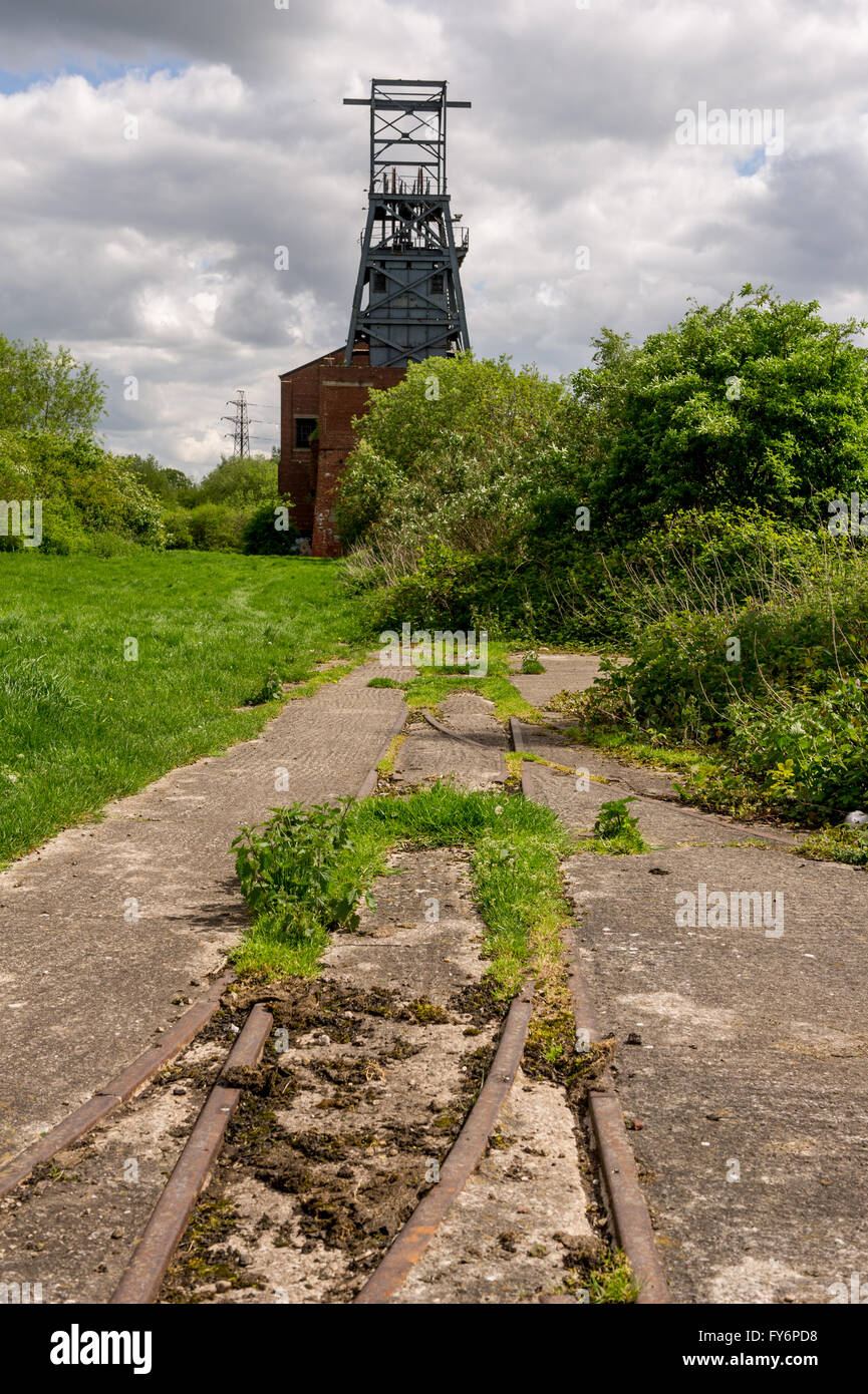 Mine pit england yorkshire hi-res stock photography and images - Alamy