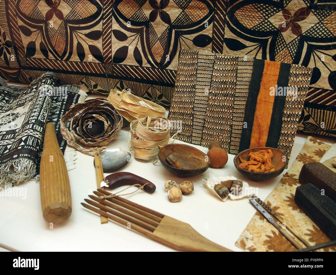 Tapa pattern hi-res stock photography and images - Alamy