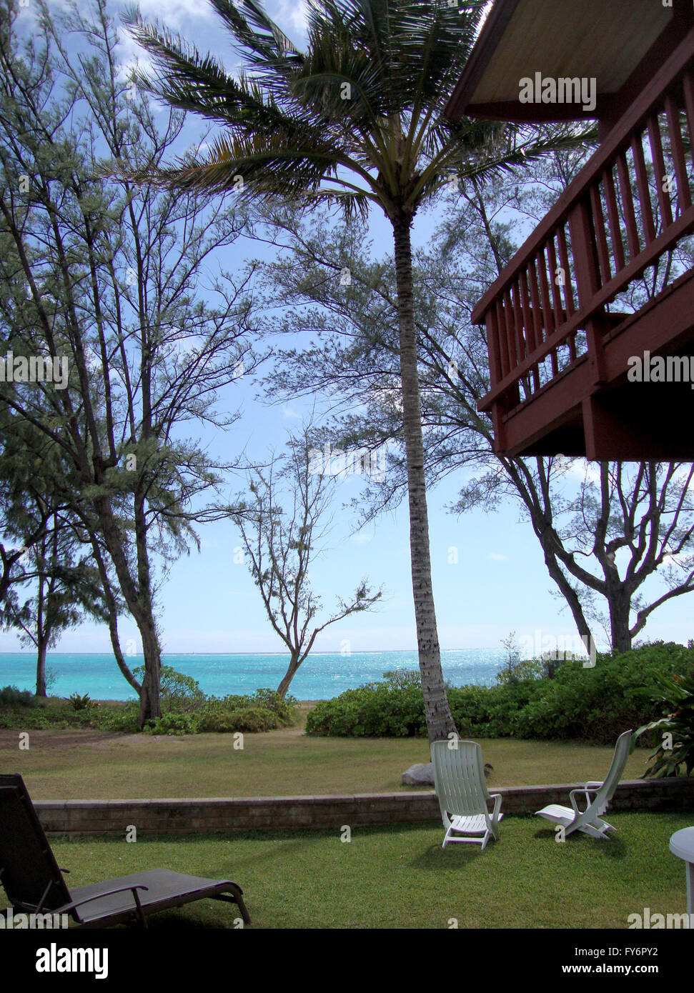Path to the beach from home with lawn chairs and grass area Stock Photo ...