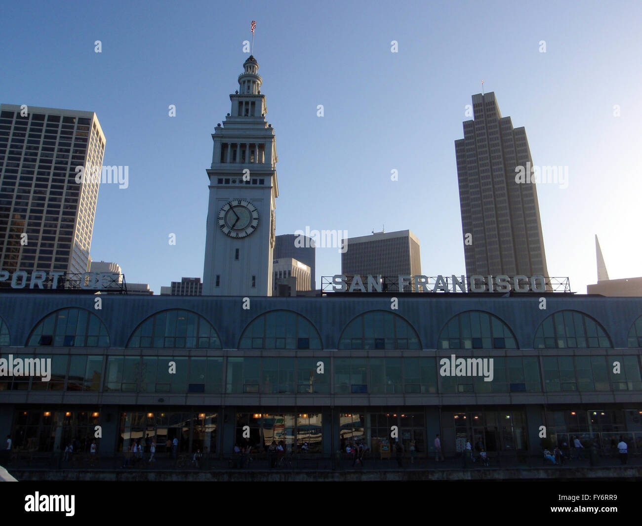 Embarcadero ferry plaza san francisco hi-res stock photography and ...