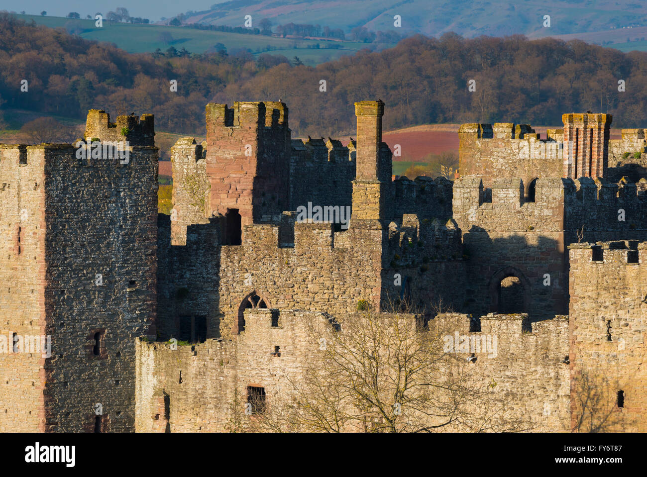 Welsh marches castle hi-res stock photography and images - Alamy