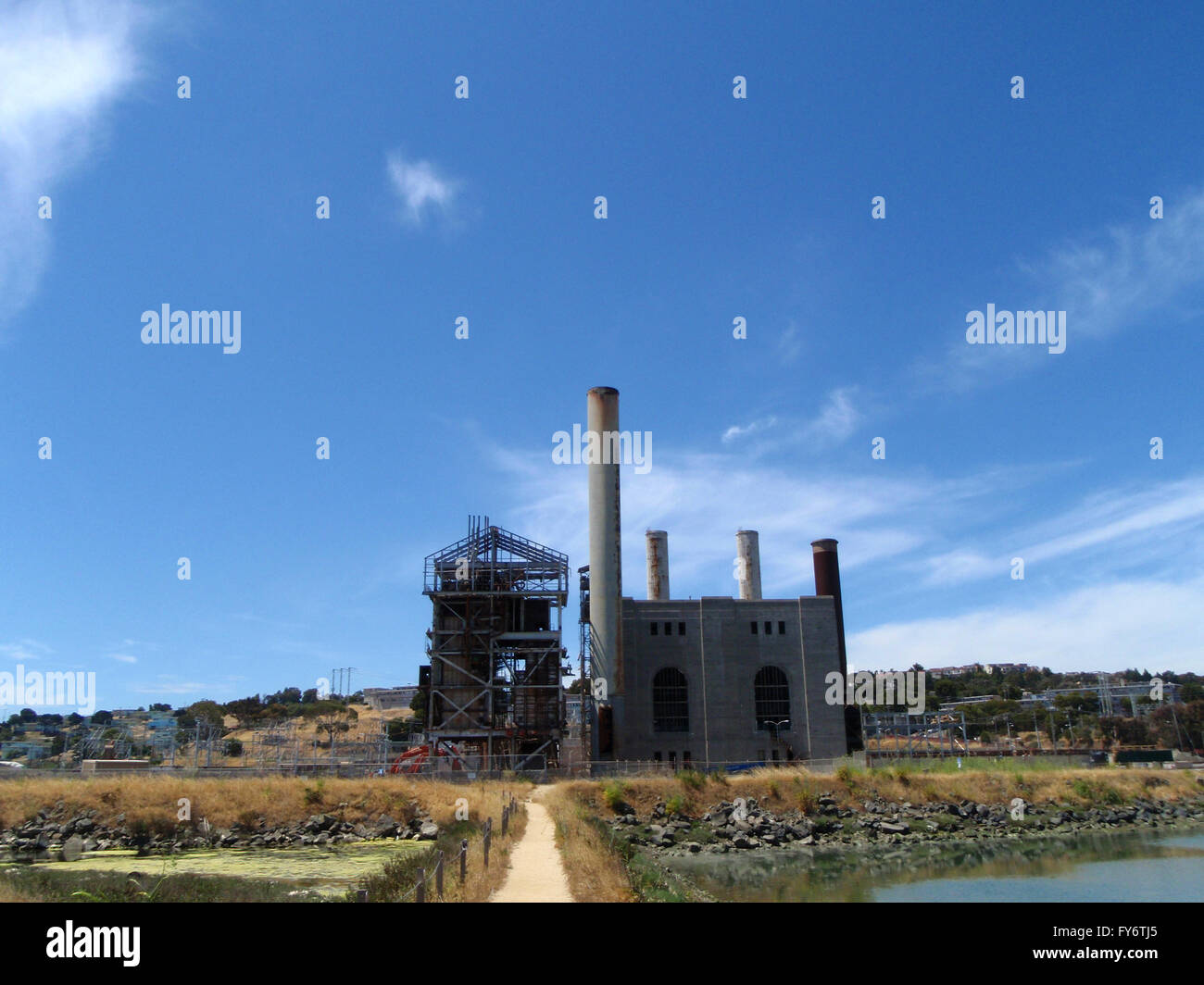 Path to Retired Hunter’s Point Power Plant at Heron’s Head Stock Photo ...
