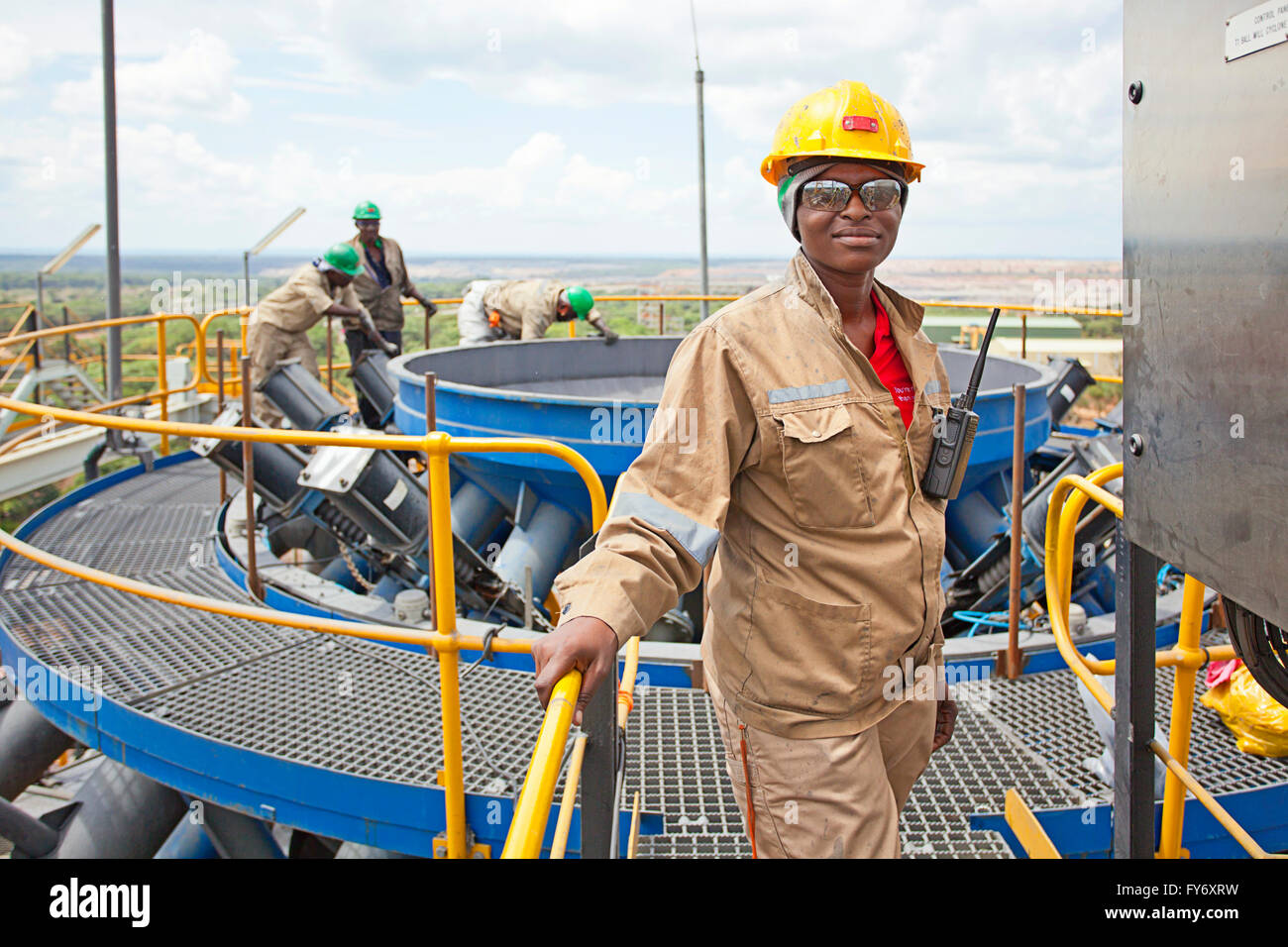 Female Zambian mining employee and engineers Stock Photo - Alamy