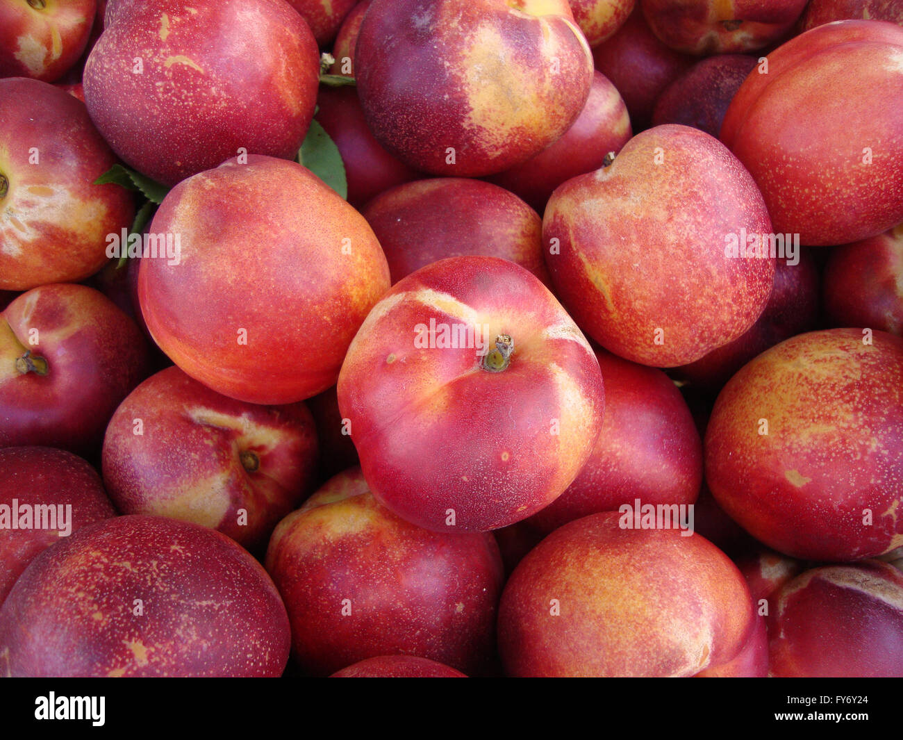 Rose diamond fruit hi-res stock photography and images - Alamy