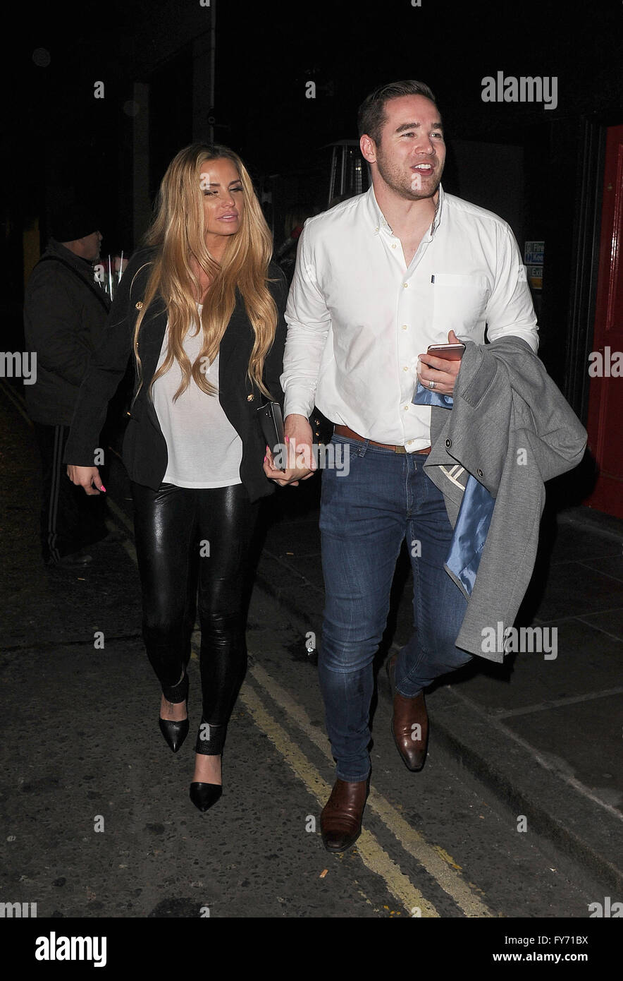 Katie Price celebrates her husband Kieran Hayler's birthday party in ...
