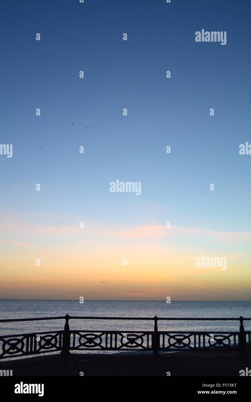 Brighton beach seaside hi-res stock photography and images - Alamy