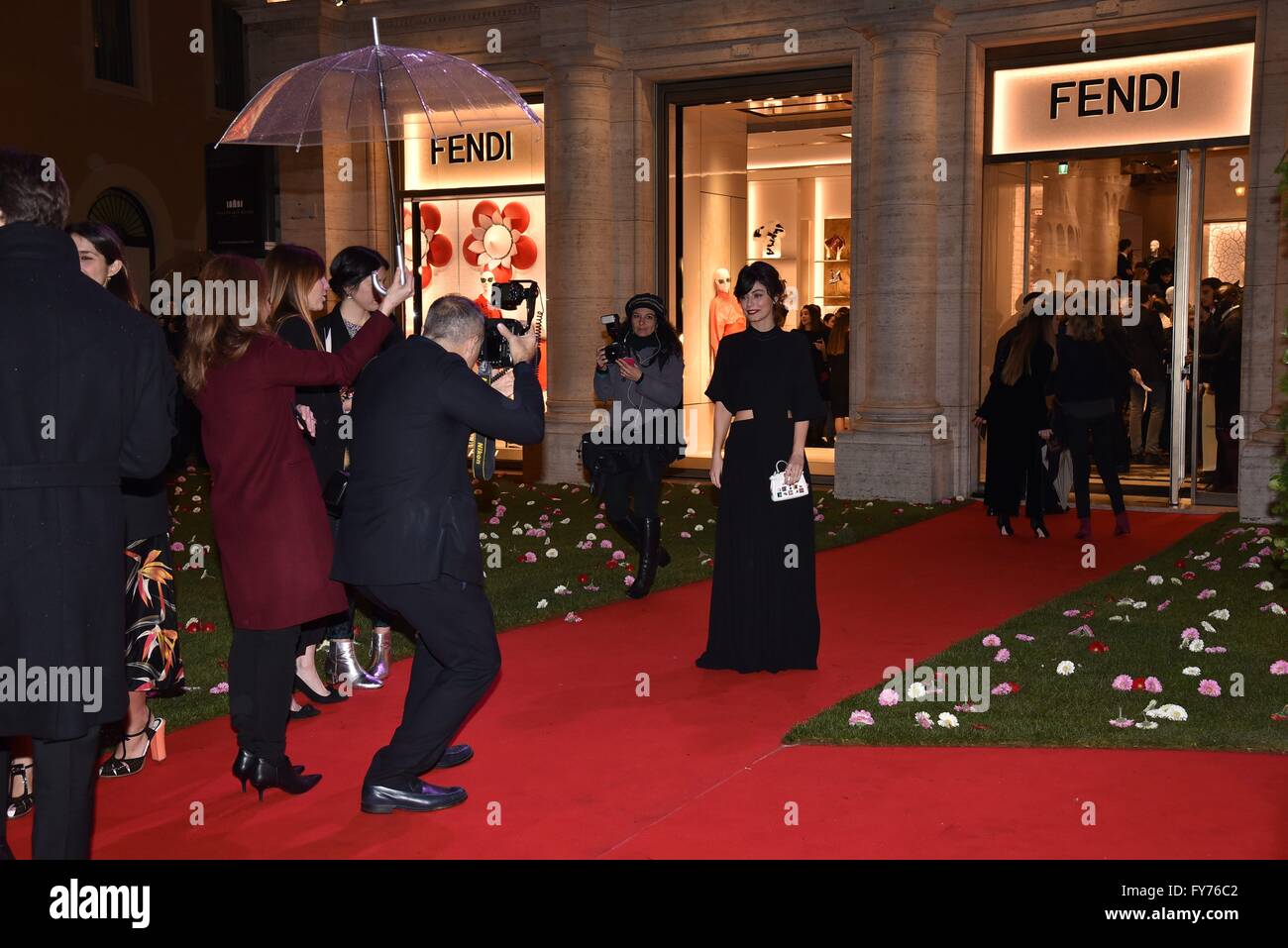Rome, Palazzo Fendi Largo Goldoni Inaugural Cocktail Restaurant Zuma ...