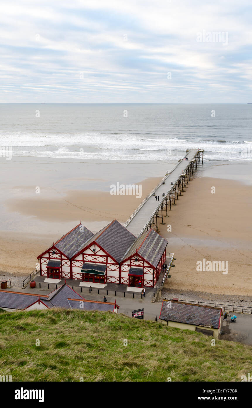 Saltburn Pier at Saltburn-by-the-Sea Stock Photo - Alamy