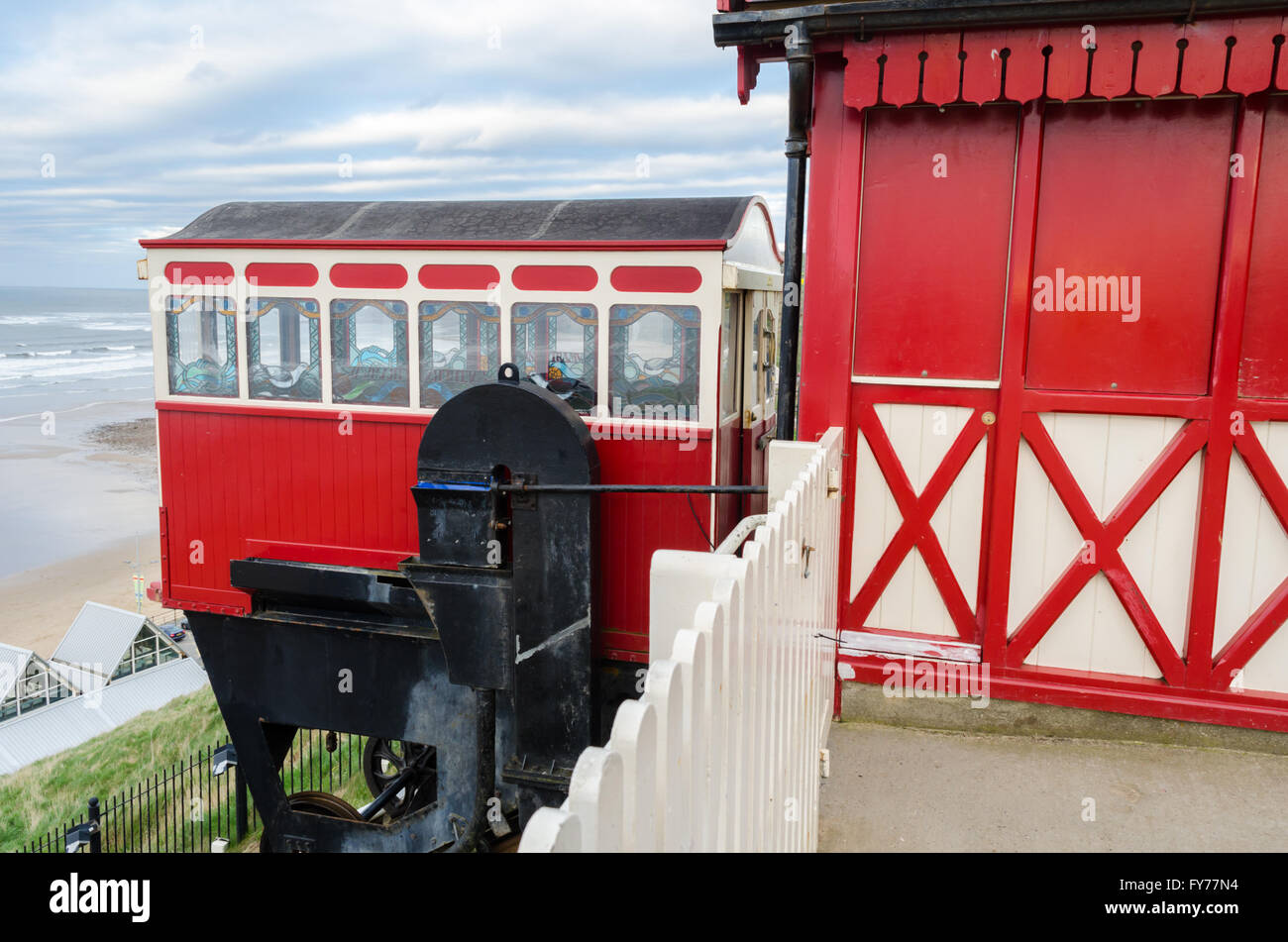 Saltburn Cliff Lift at Saltburn-by-the-Sea Stock Photo - Alamy
