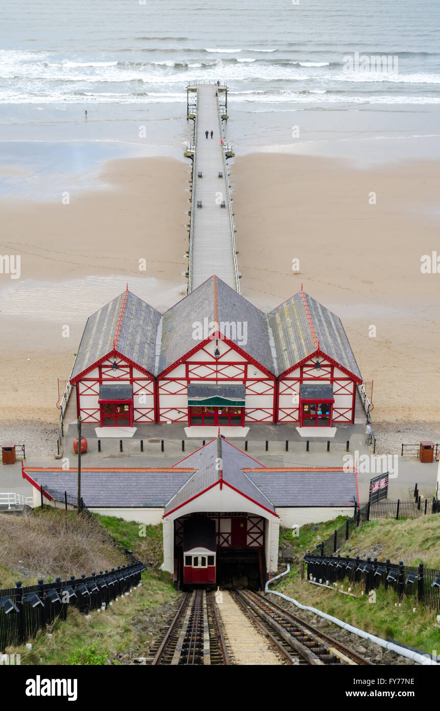Saltburn Cliff Lift at Saltburn-by-the-Sea Stock Photo - Alamy