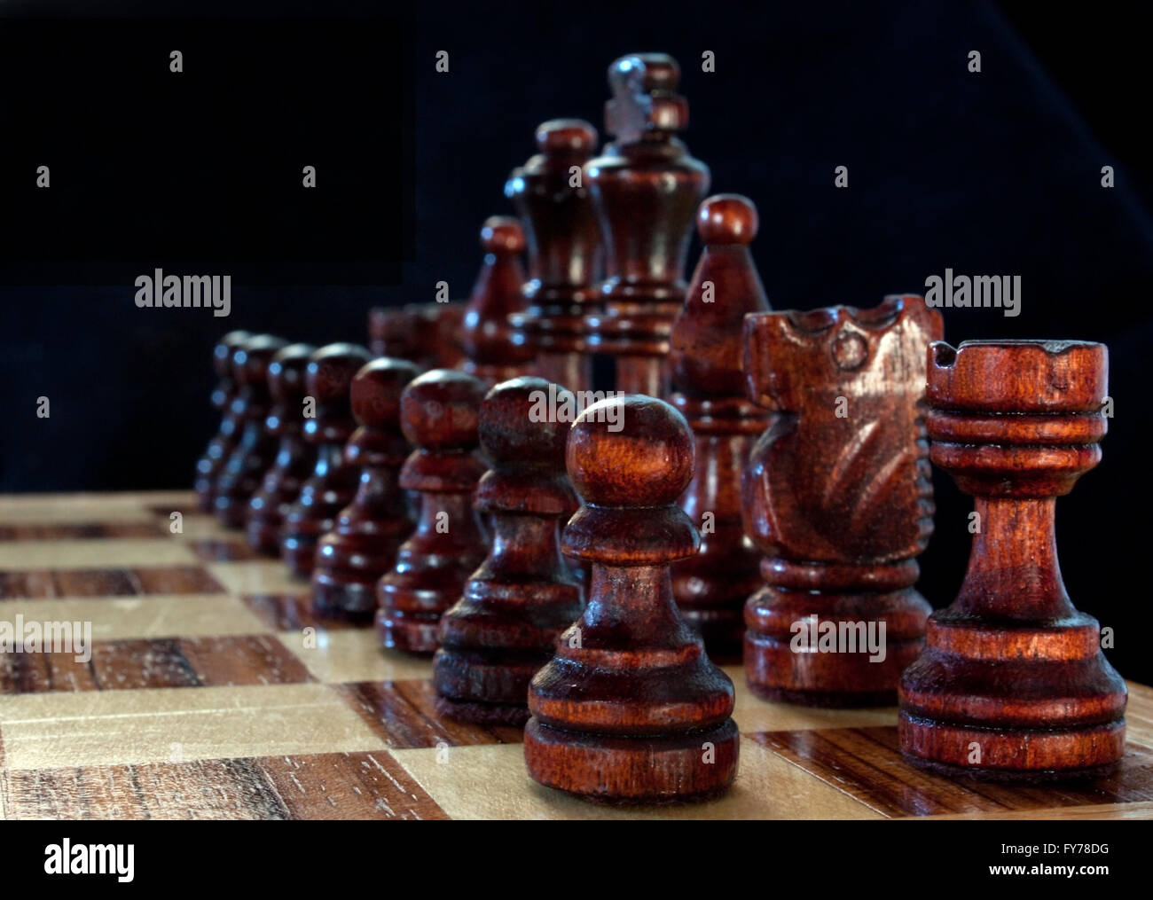 Close up of the start of a game of chess Stock Photo - Alamy