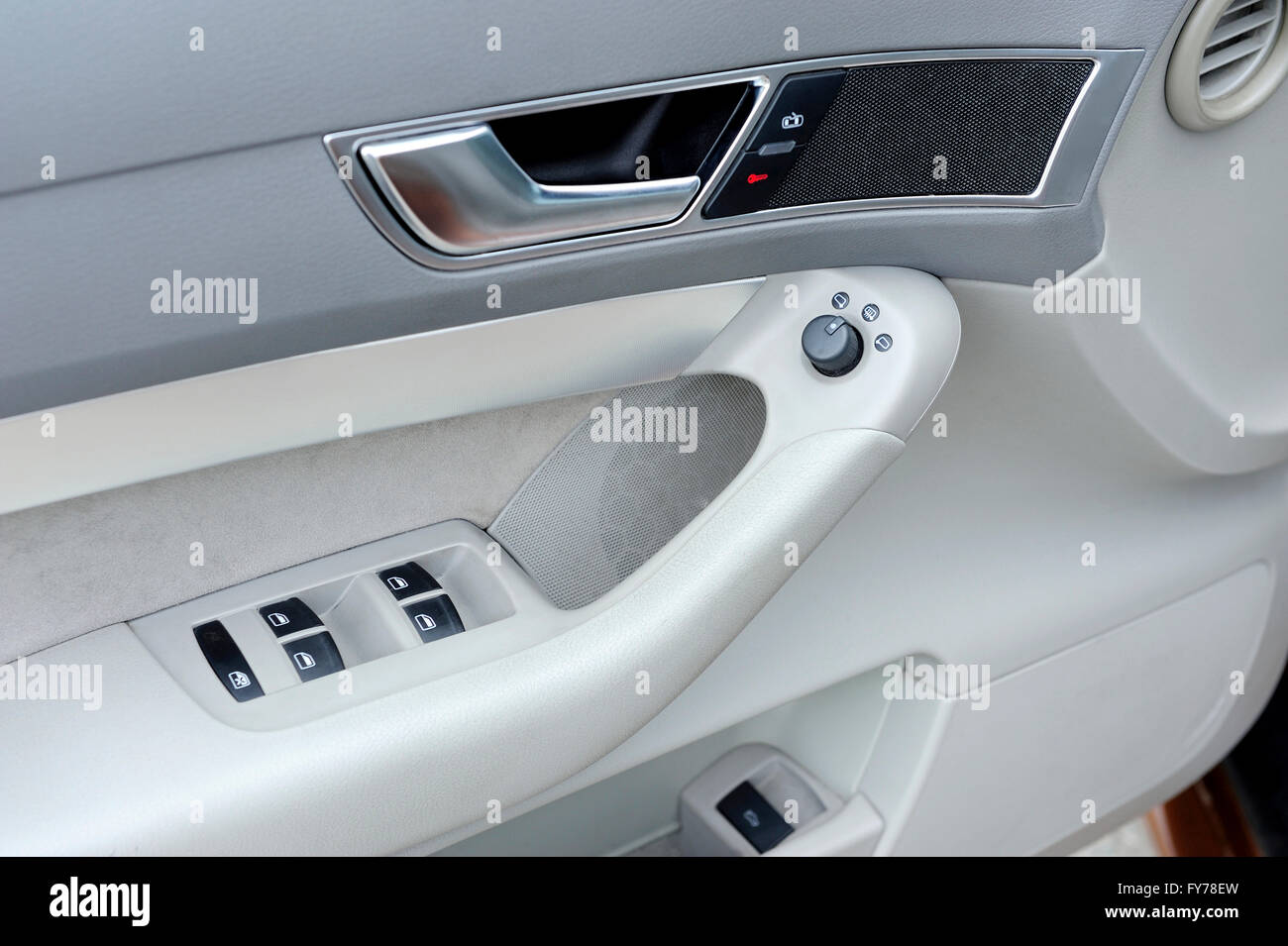 Open cab hi-res stock photography and images - Alamy