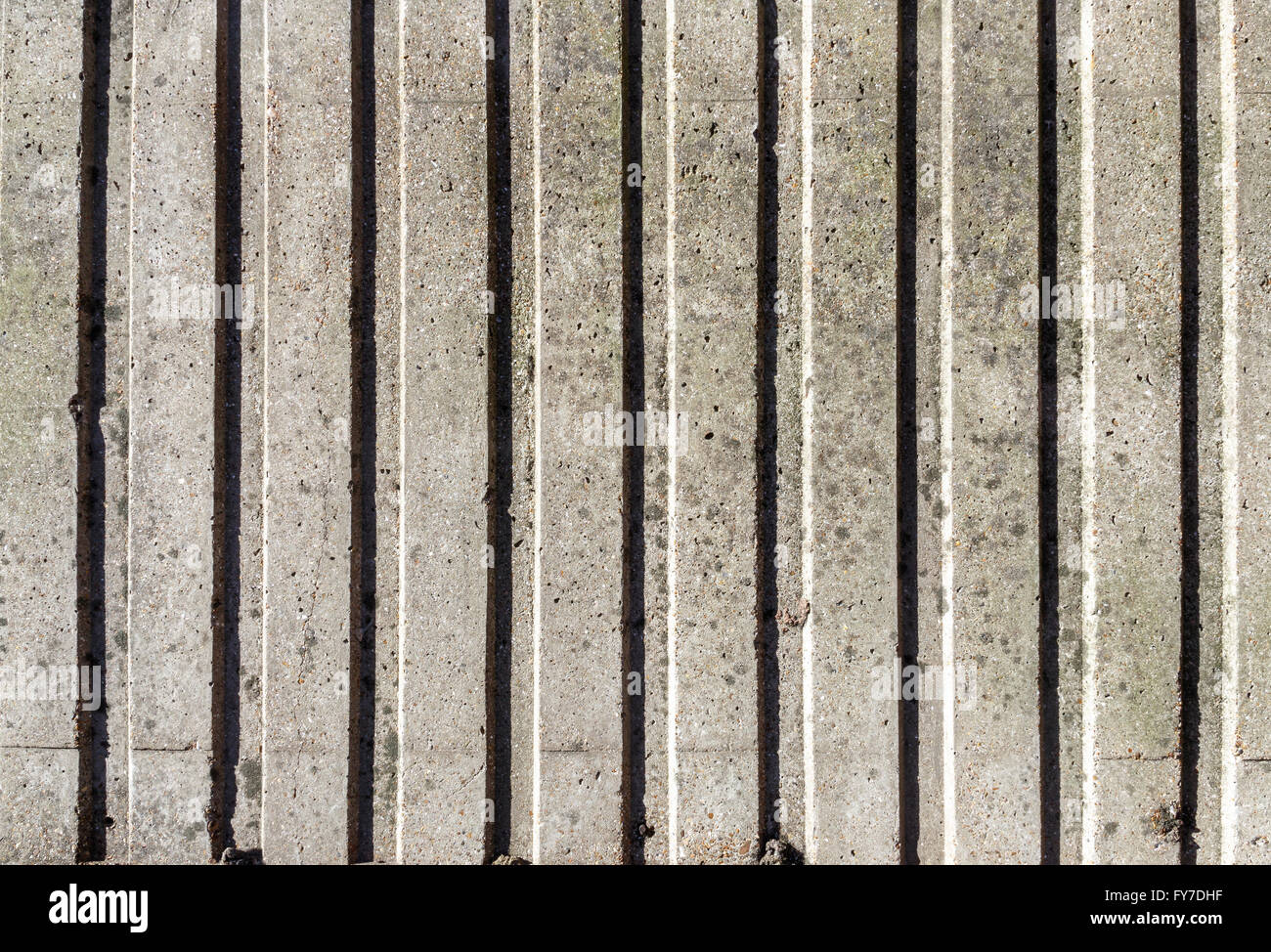 Concrete vertical background hi-res stock photography and images - Alamy