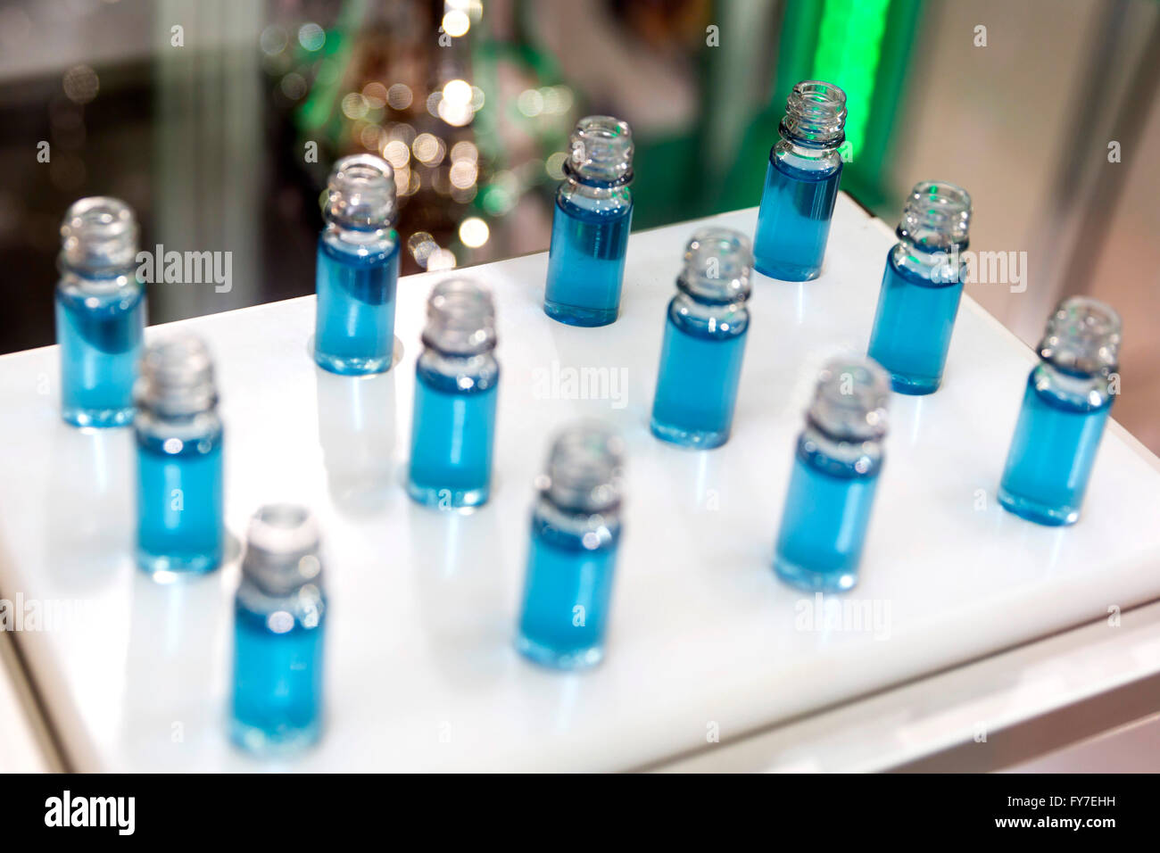 Laboratory test tubes hi-res stock photography and images - Alamy