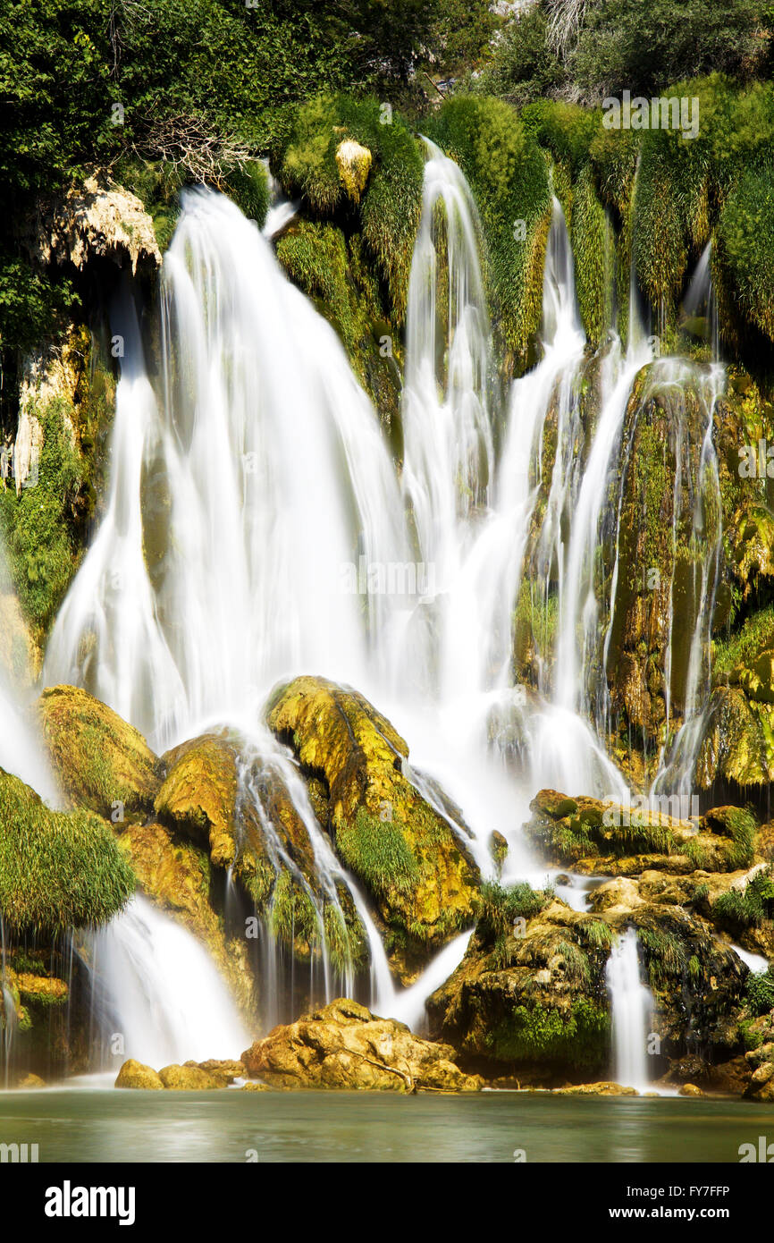 Scene beauty emerald waterfall hi-res stock photography and images - Alamy