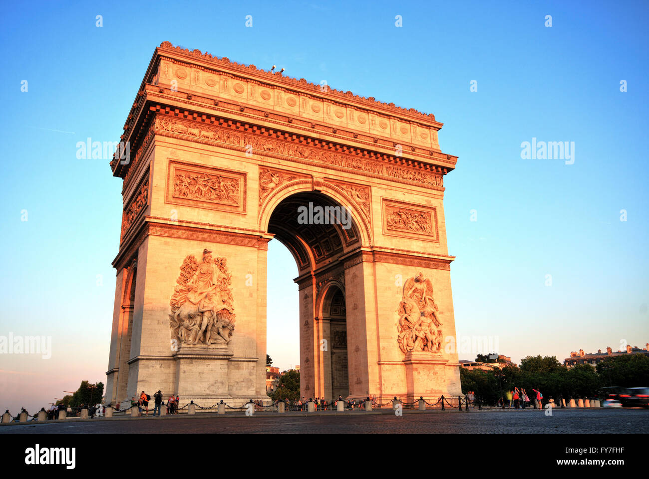 Arc de triomphe at Sunset, Paris Stock Photo - Alamy