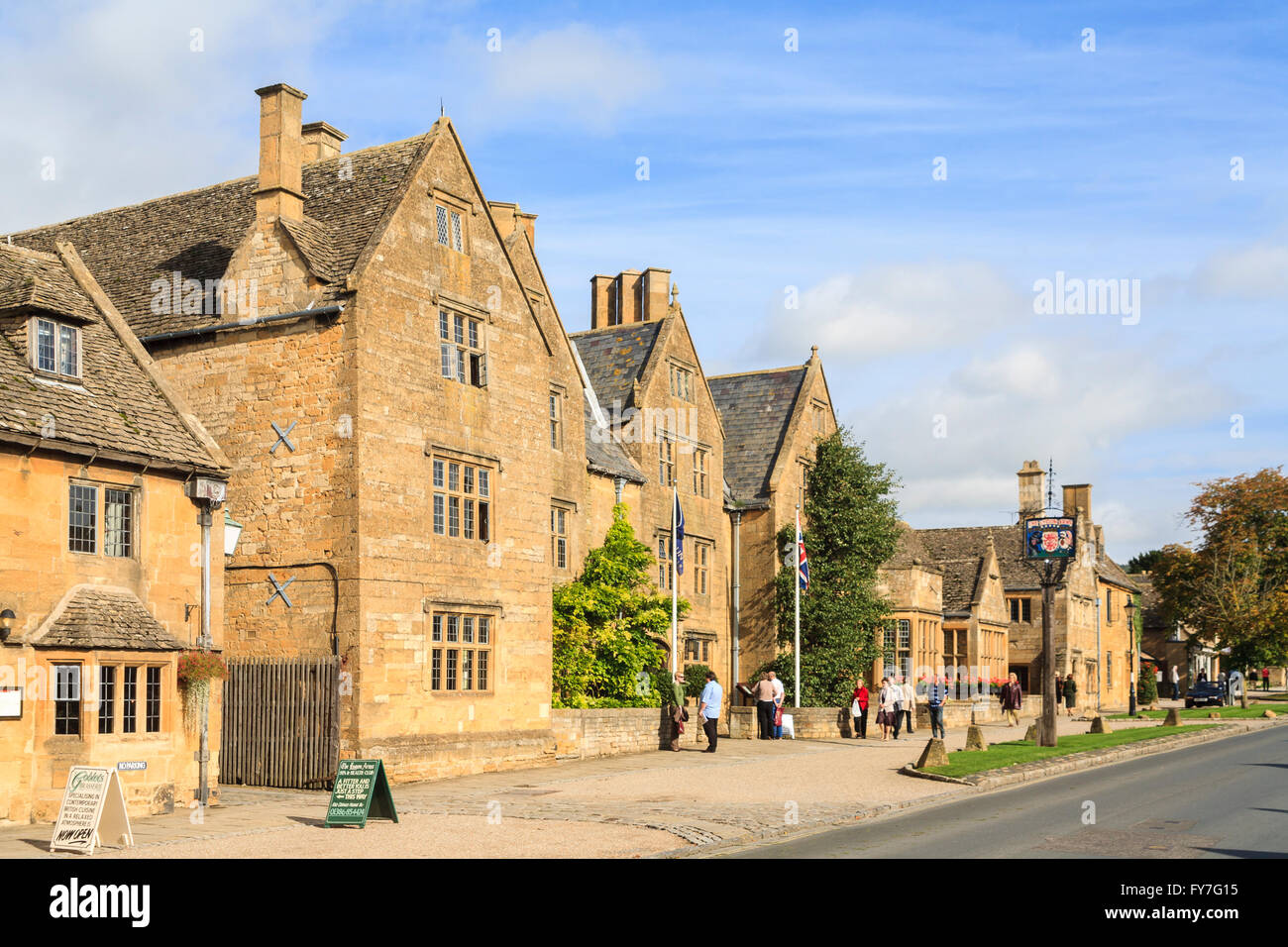 The Lygon Arms, a famous hotel in Broadway, a pretty traditional ...