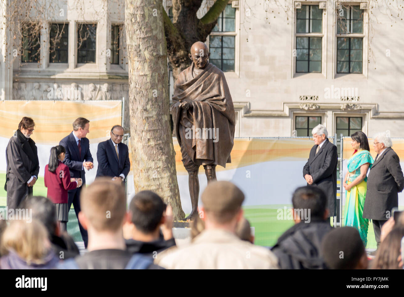 The newly unveiled statue Stock Photo - Alamy