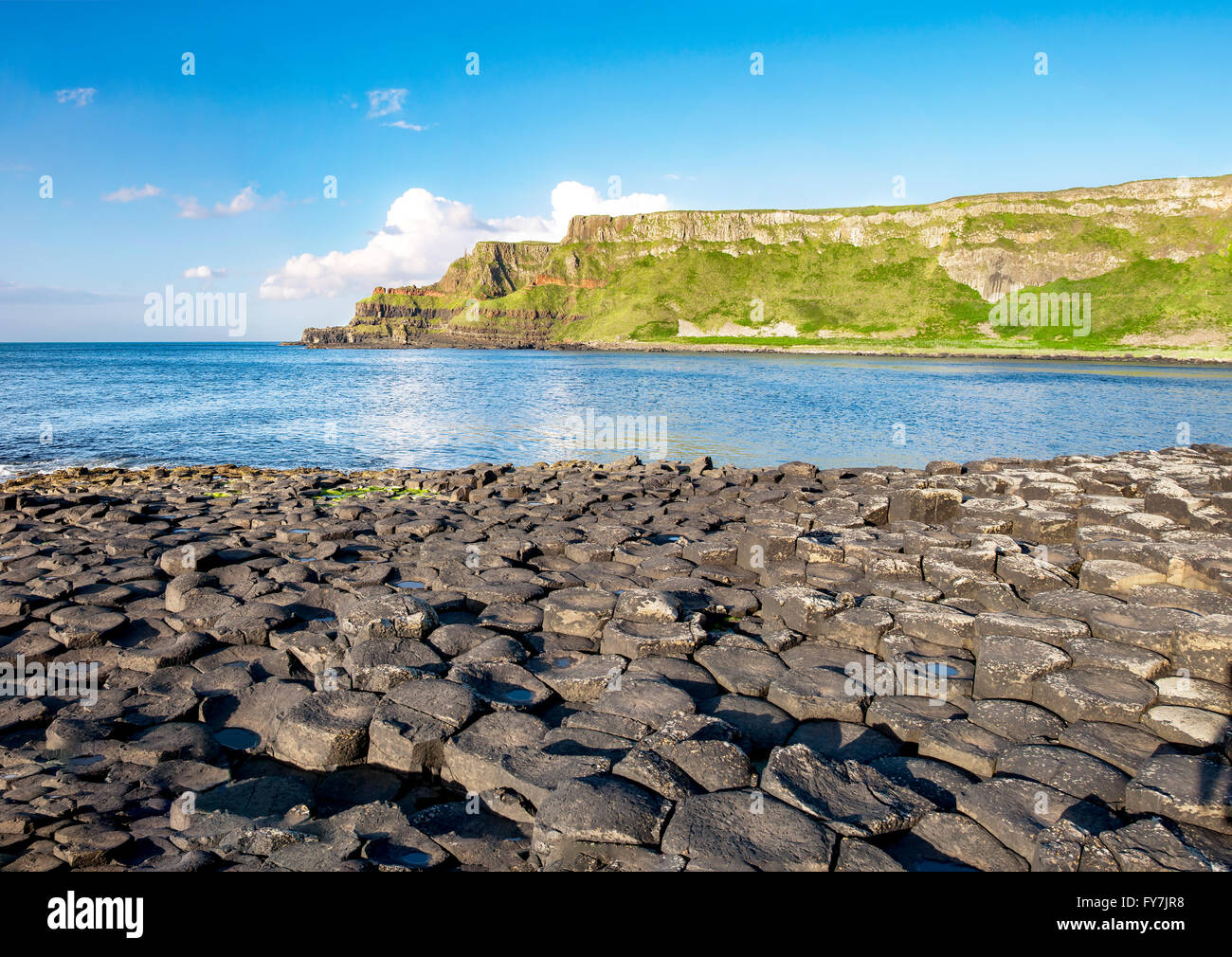 Hexagonal formations hi-res stock photography and images - Alamy